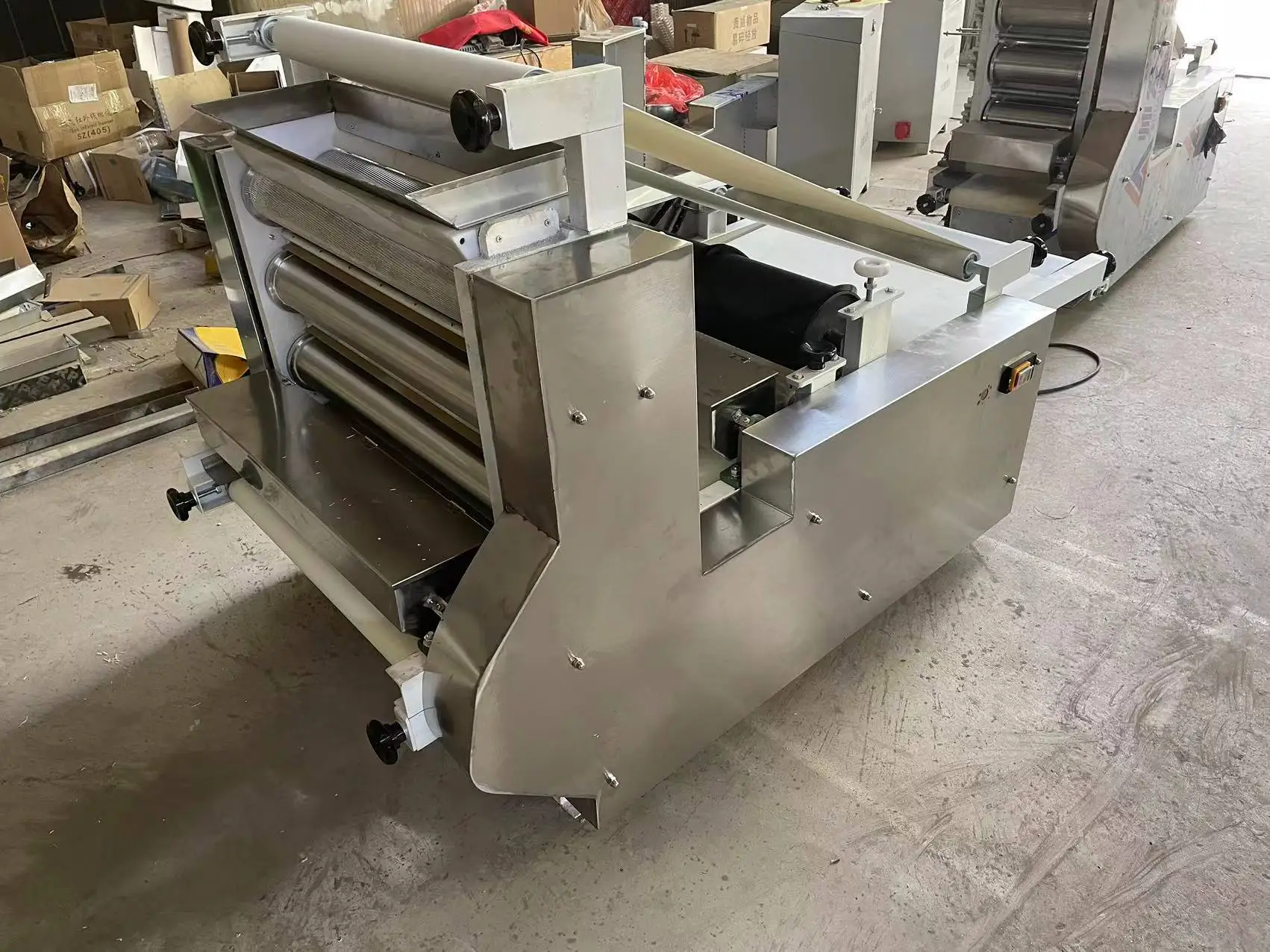 Pizza Roller Dough Sheeter Pizza Base Making Machine for Pizza Bread ...