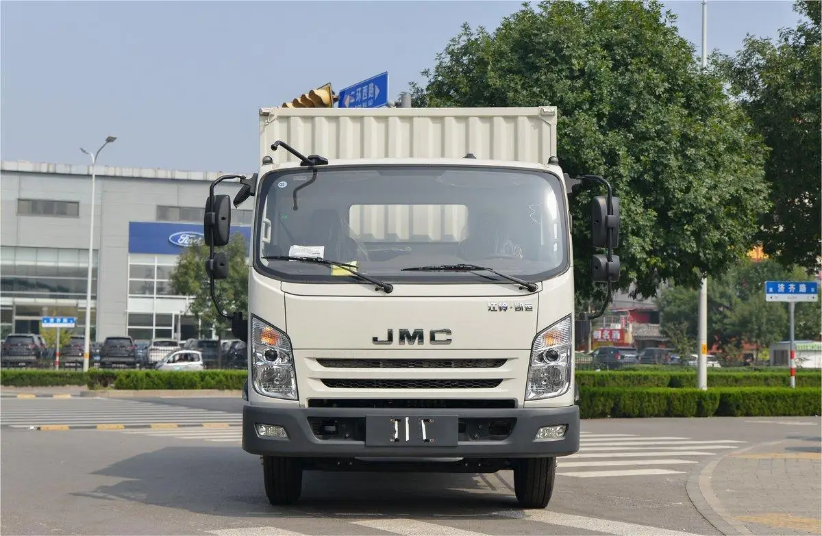 China Jmc Carrying Plus Cargo Truck 4x2 Lhd Rhd Diesel Van Truck For ...