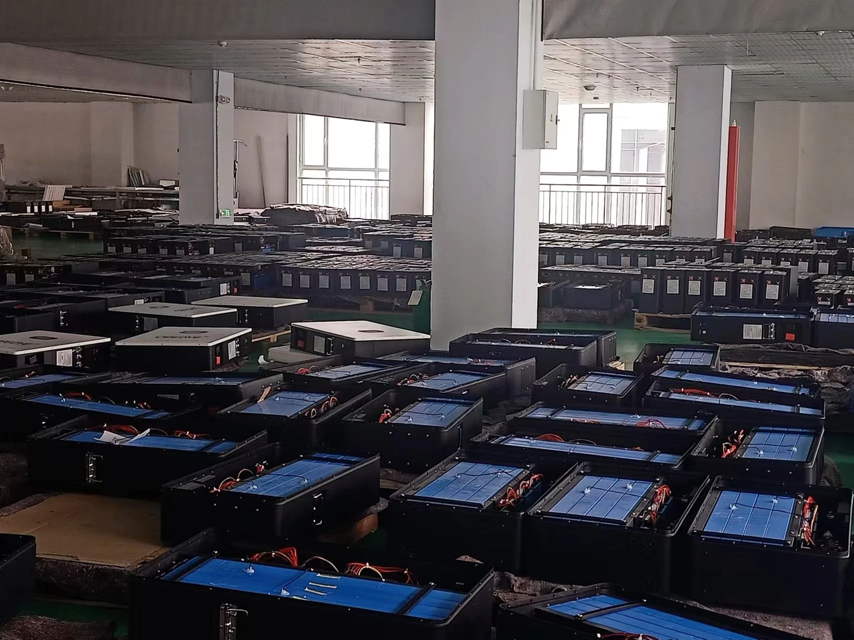 Hybrid Solar System 15KW with Solar Panels Smart Inverter Safe Battery ...