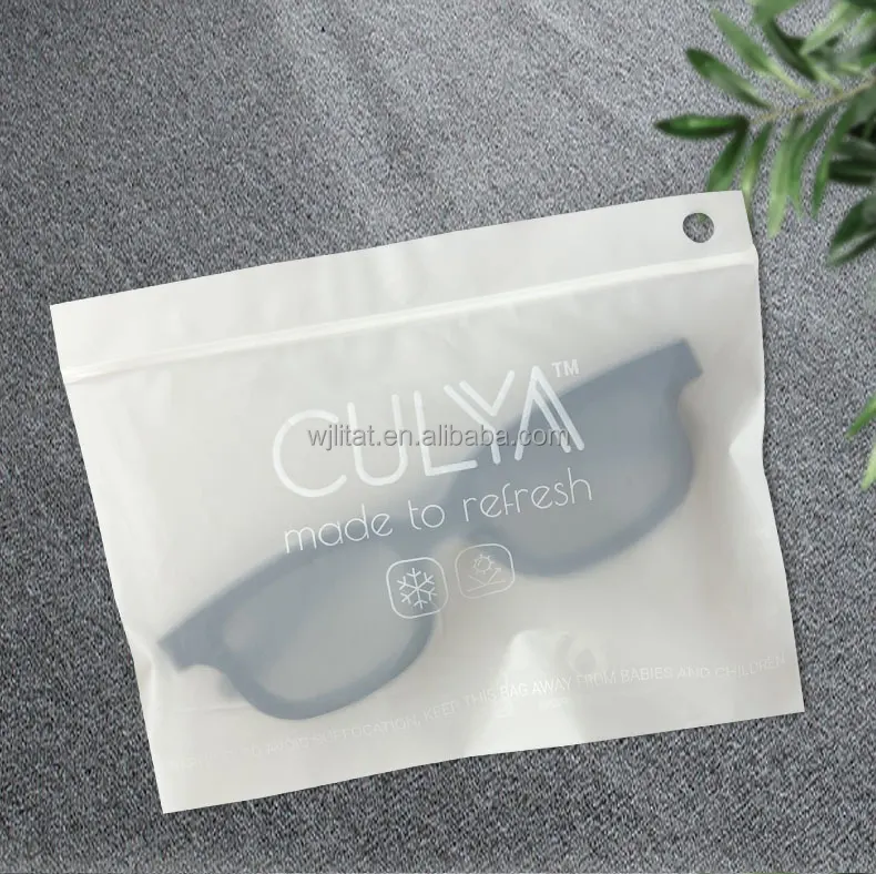 Custom Polyethylene Bags for Clothes - Recyclable & Durable