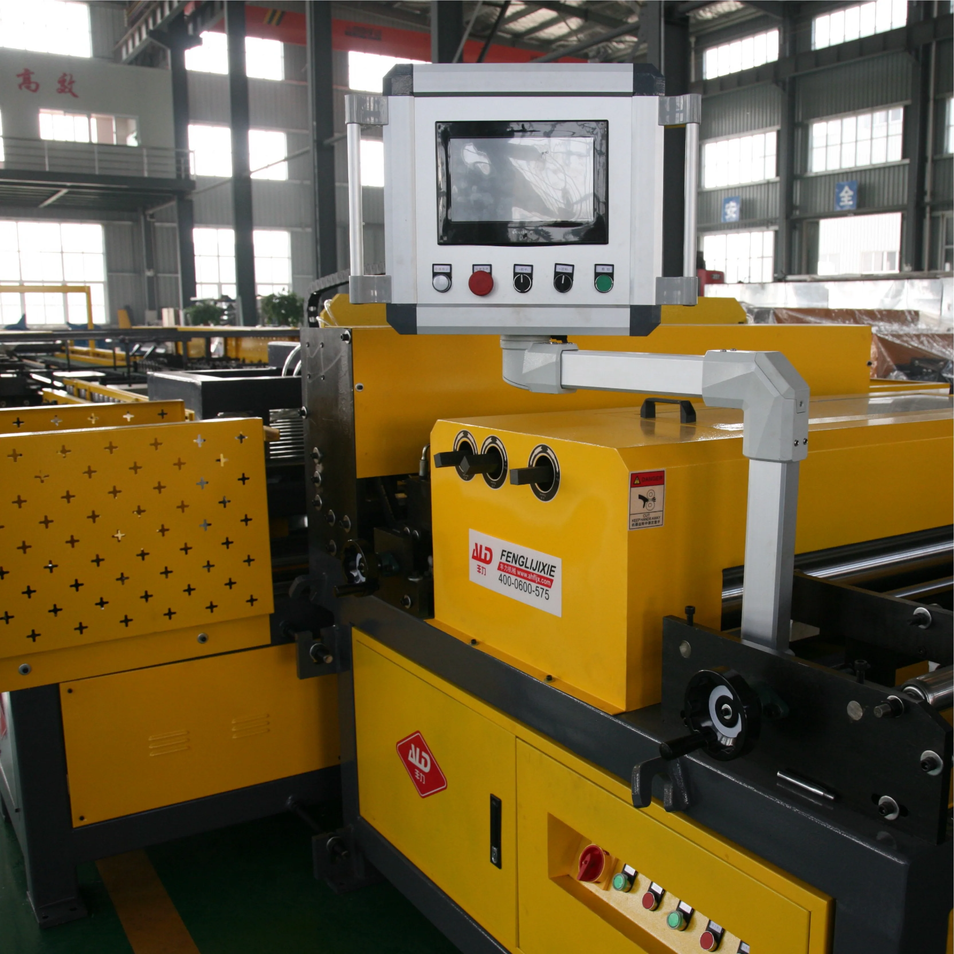 Auto Pipe Duct Production Machine Line - HVAC V Machine