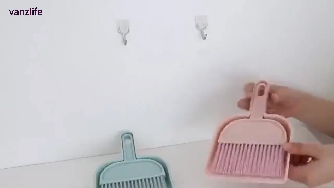 Ds1631 Mini Table Desktop Sweeper Small Sweep Cleaning Brush Trash ...