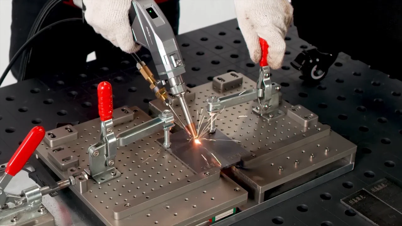 Metal Welding 1500w Max Laser Source Mini Handheld Air-cooled Laser ...