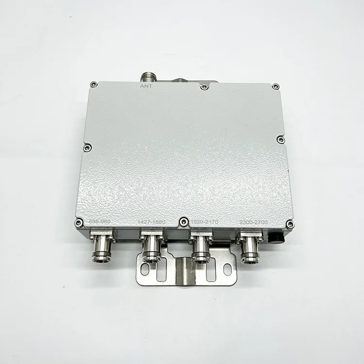High Quality 698 2700mhz Hybrid Quadruple Frequency Diplexer Combiner Waterproof Four Port