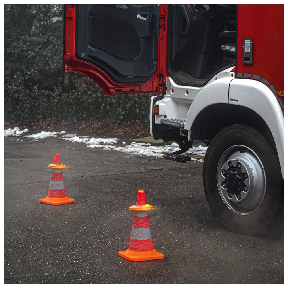 8 Pack Sequential Portable Cone Lights for Truck Emergency Use Portable ...