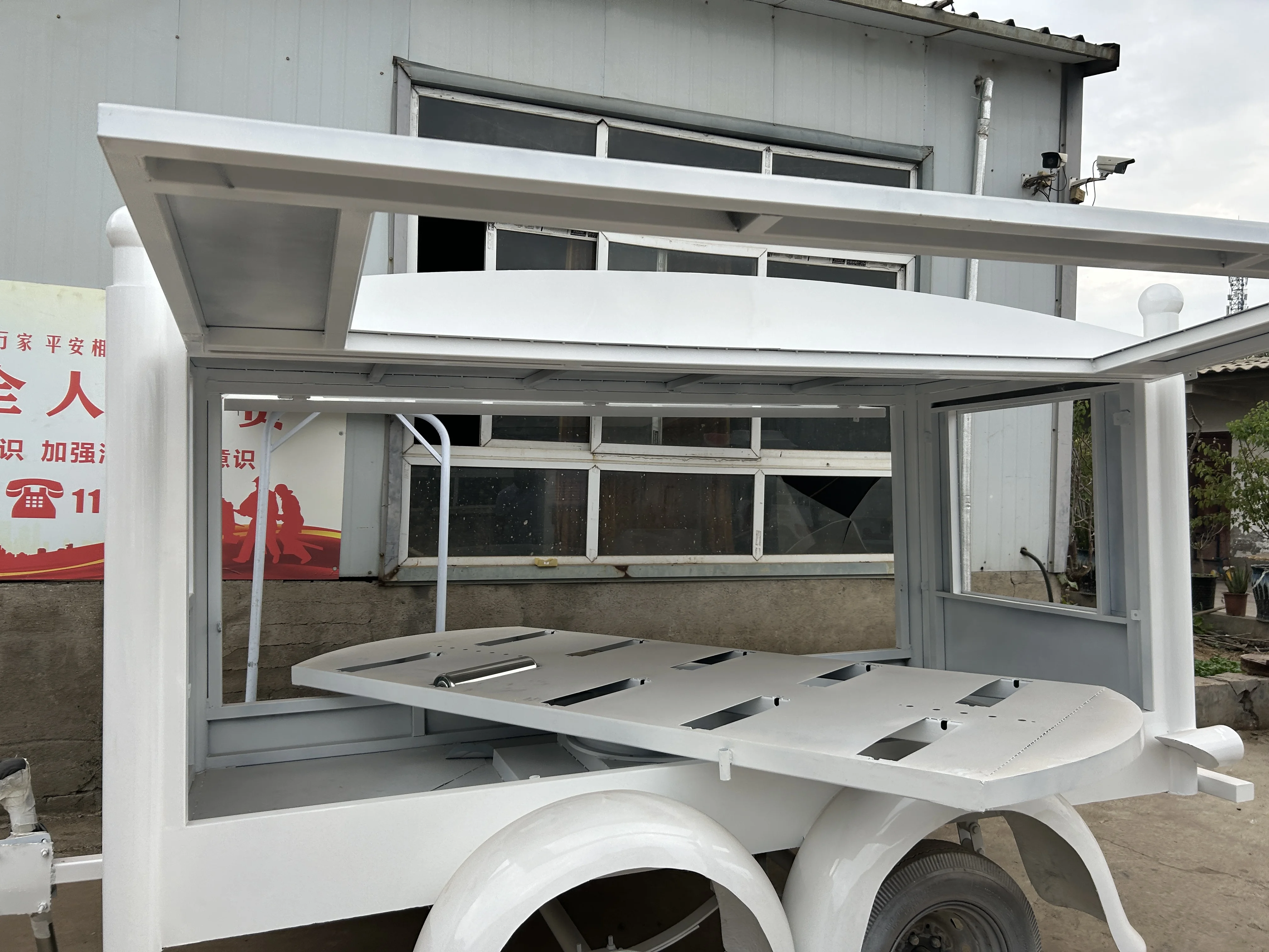 Funeral Supplies - off-Road Hearse by Zhenda - Luxury Casket