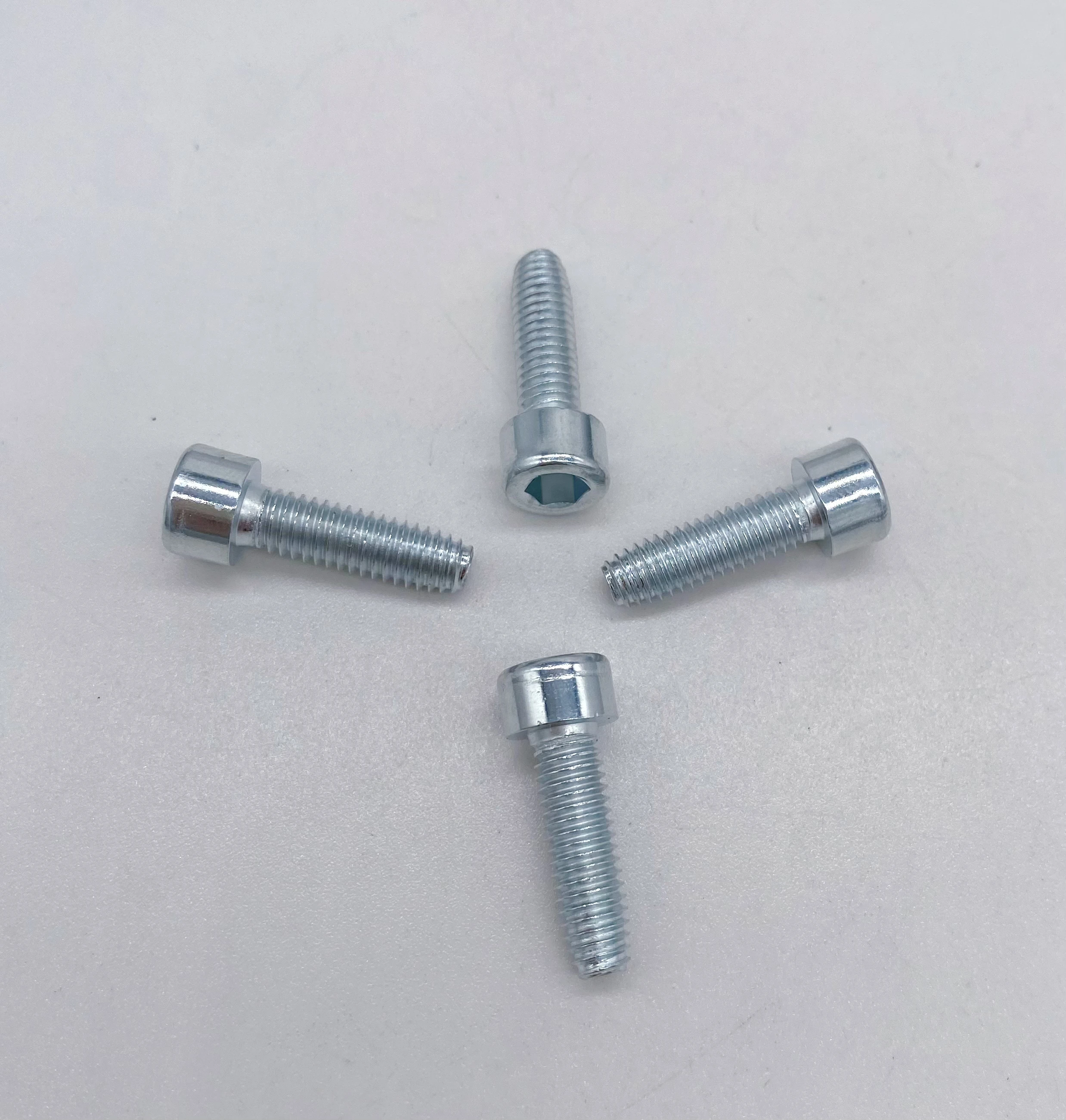 Din 912 Zinc Carbon Steel Hex Head Din912 Grade 8.8 Hexagon Socket CAPP Screw With Nut and ...