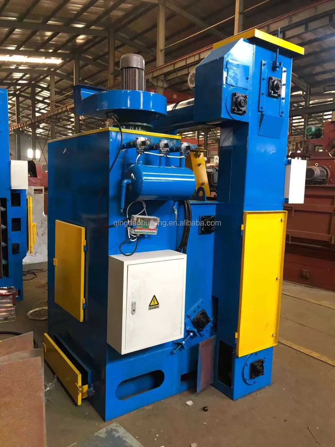 Q326 Rubber Tumble Crawler Integrated Shot Blasting Machine