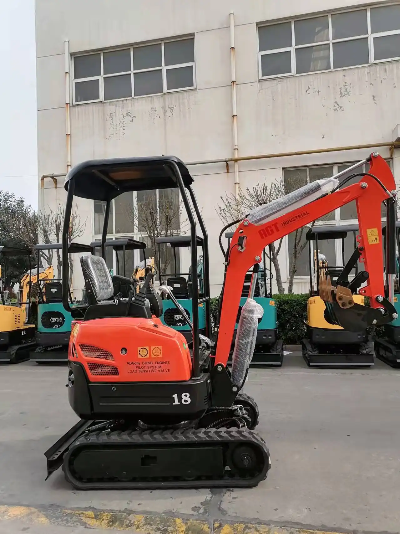 Cheap Hydraulic Crawler Mini Excavator 1 Ton Small Digger Prices With ...