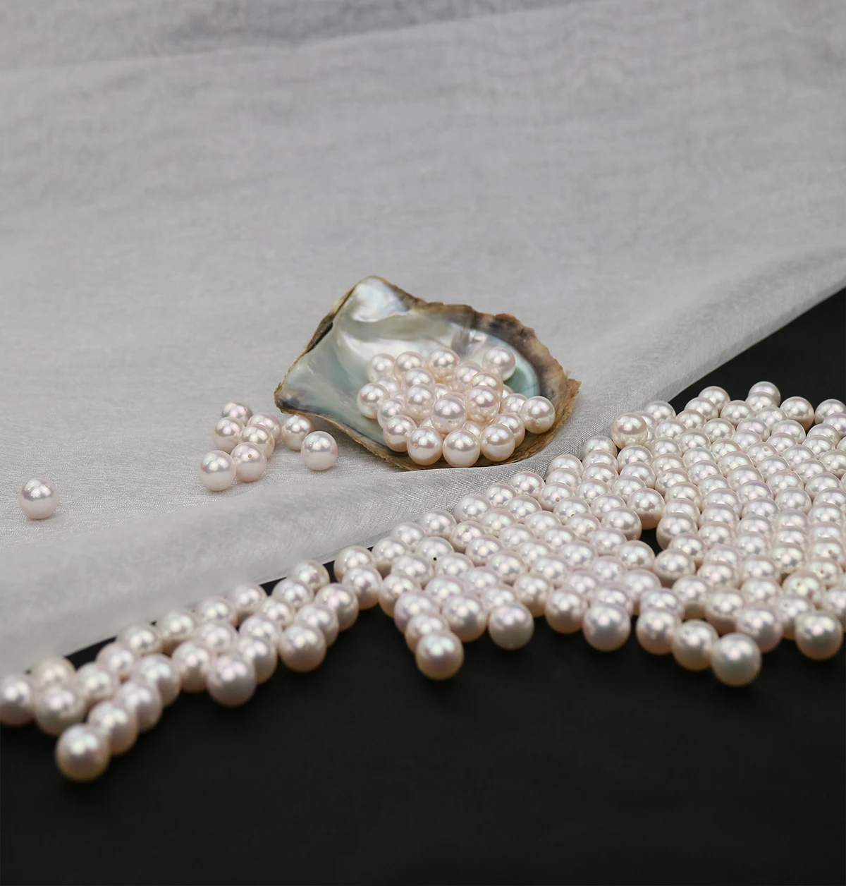Wholesale Japanese Akoya Pearls - High Quality & Luster