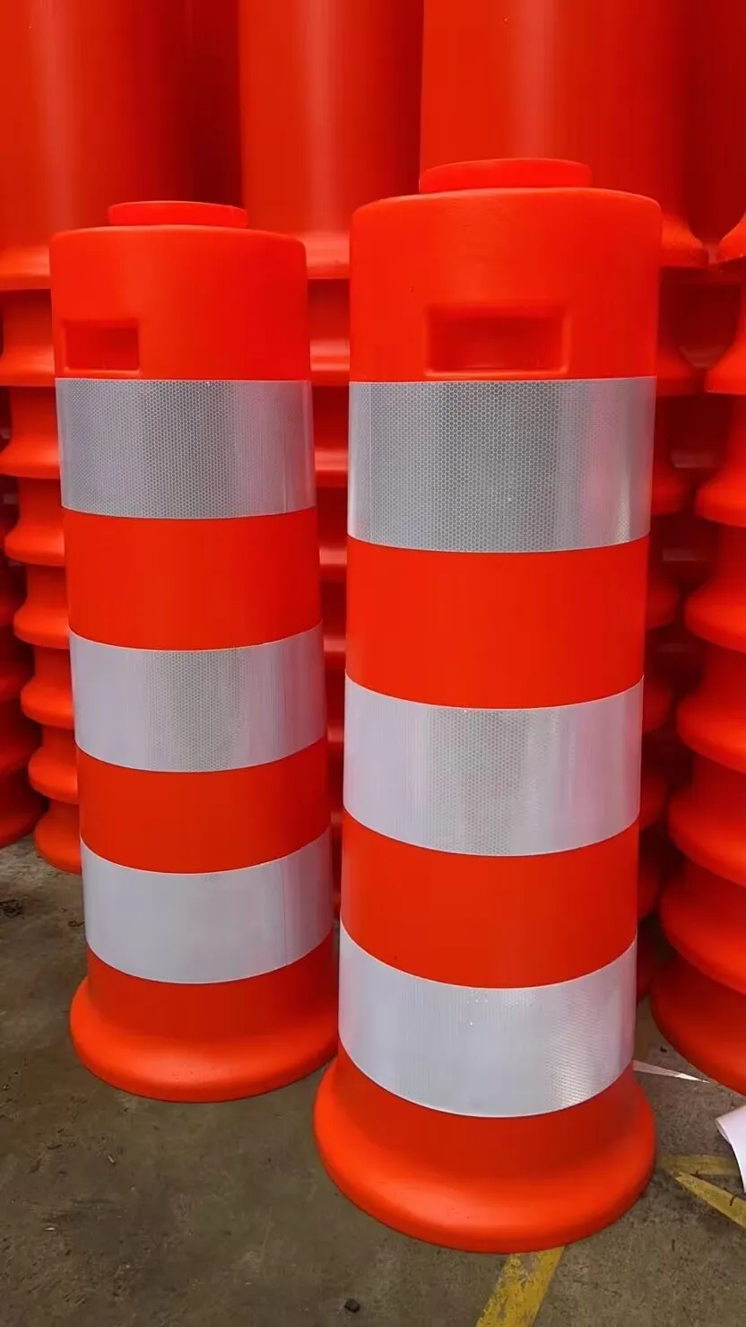 Safety Traffic Barrier with Light, 1090mm PE Road Barrel Post ...