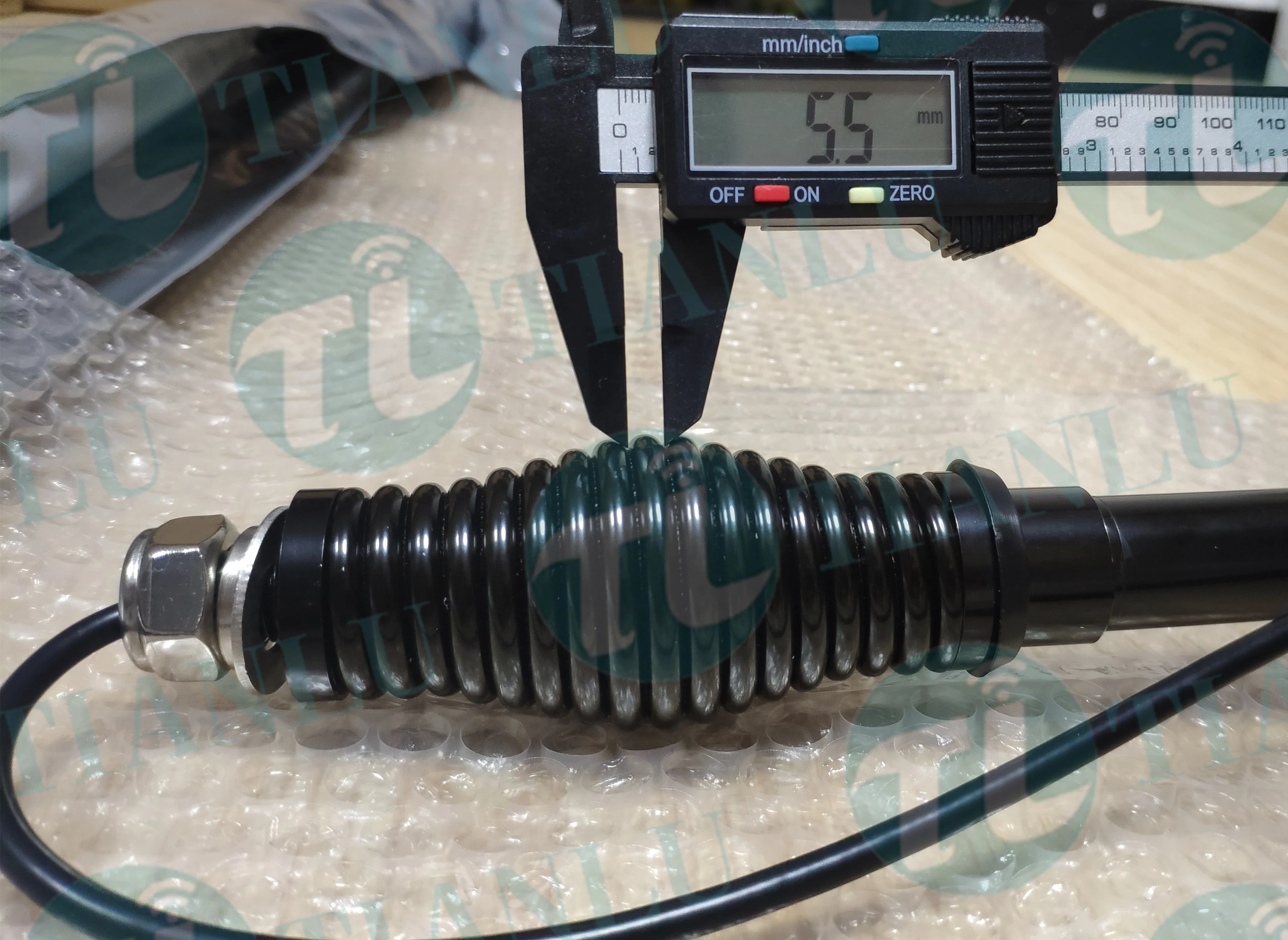 4x4 off Road Antenna - VHF UHF V/U 4G Fiberglass Whip