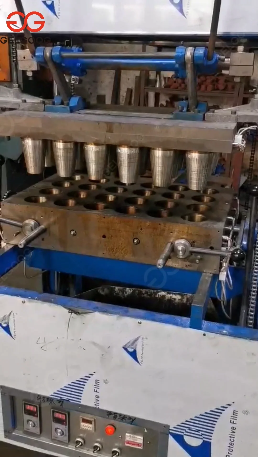 Gelgoog Choco Monaka Shells Ice Cream Cone Wafer Cone Forming Equipment ...