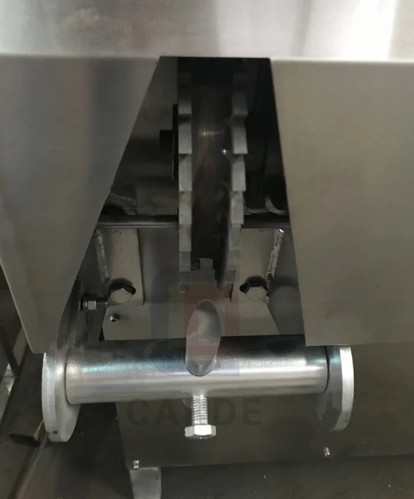 Manual Coconut Shell Dehusking Shelling Peeling Machine Dehusker to ...