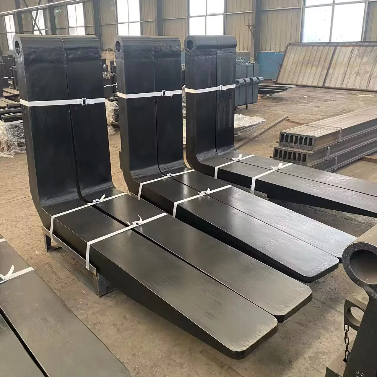 Forklift Spare Parts - Reliable Forks for Construction
