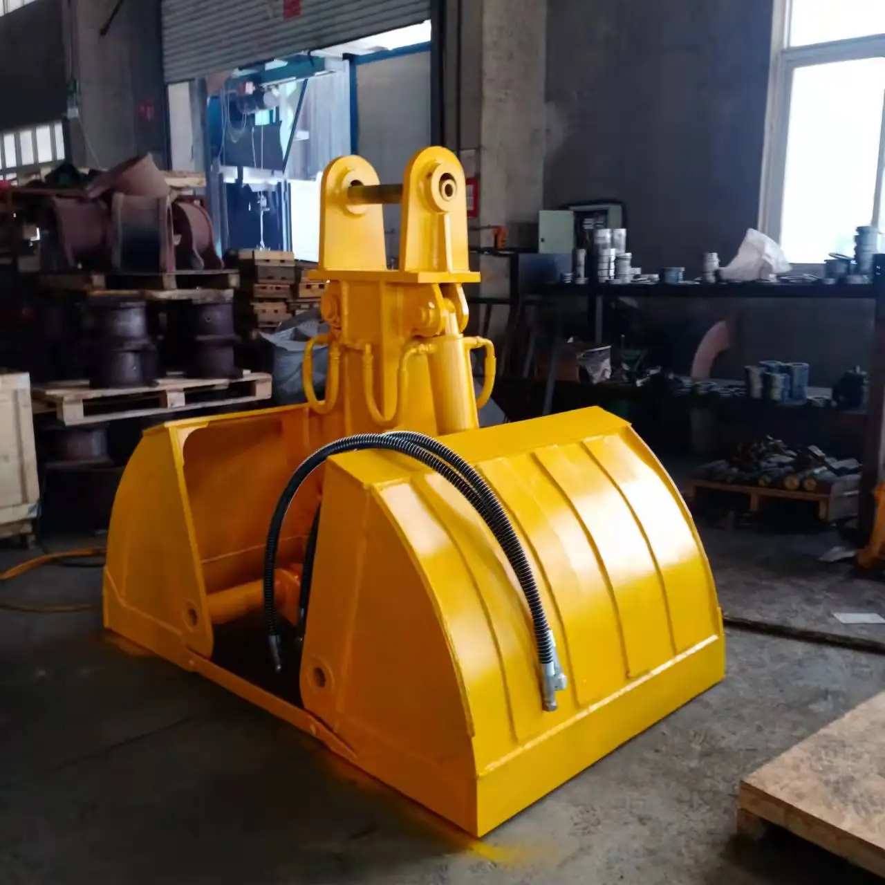 TDC Crane Clamp Shell Bucket - 1.5m³ Excavator Attachment