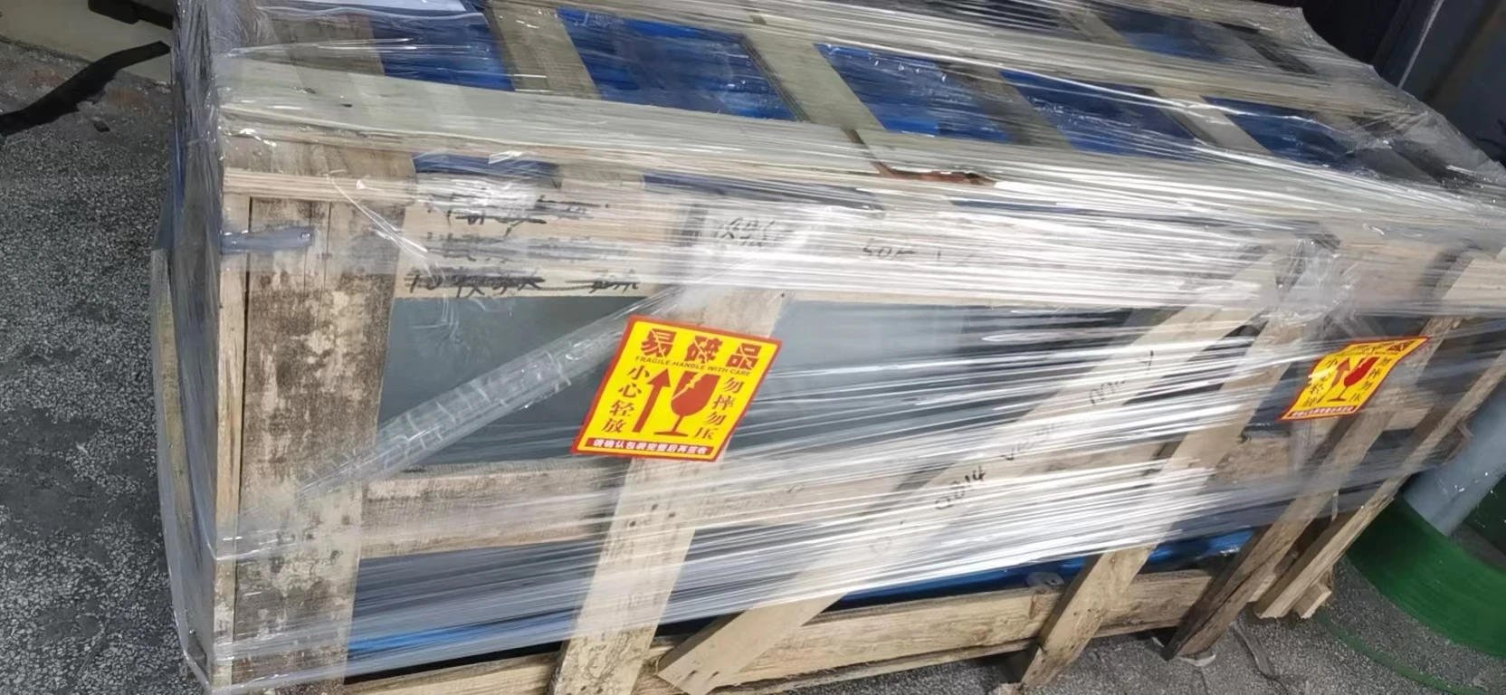 工厂原装汽车配件前挡风玻璃奔驰，代码a4476700100 - Buy 前挡风玻璃的梅赛德斯奔驰 (mercedes-benz ...