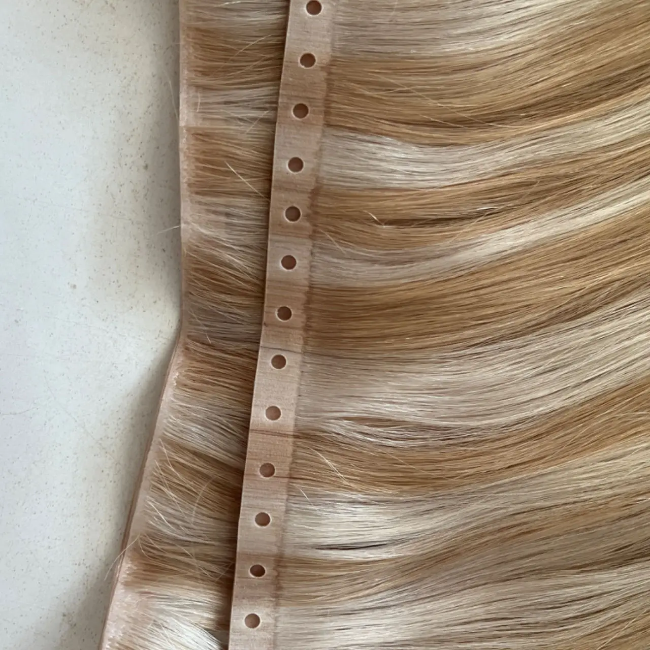Customized Color Xo Invisible Flat Weft Twin Hair Extensions