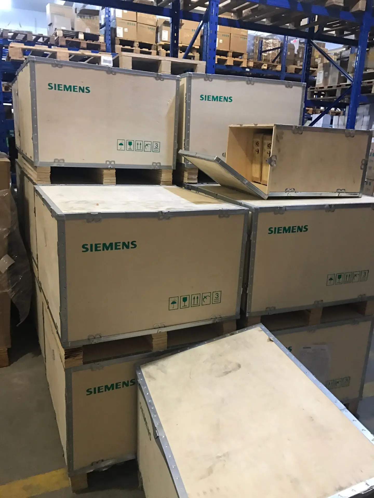 Siemens VKF42.200 Butterfly Valve - Regulating Quantity Driver