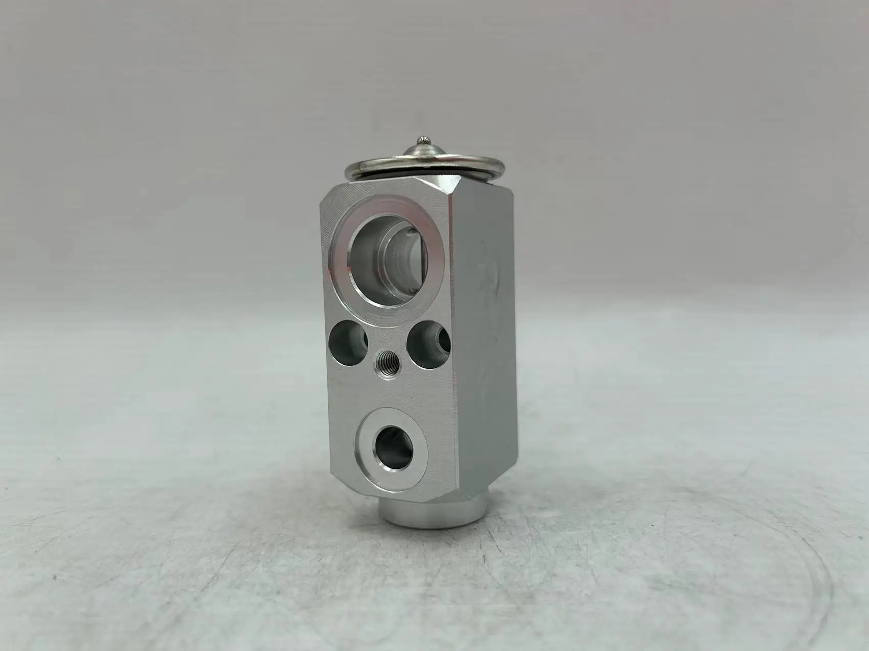 Auto Car Air Conditioner Ac Expansion Valve For Mercedes Benz W205 C257 ...