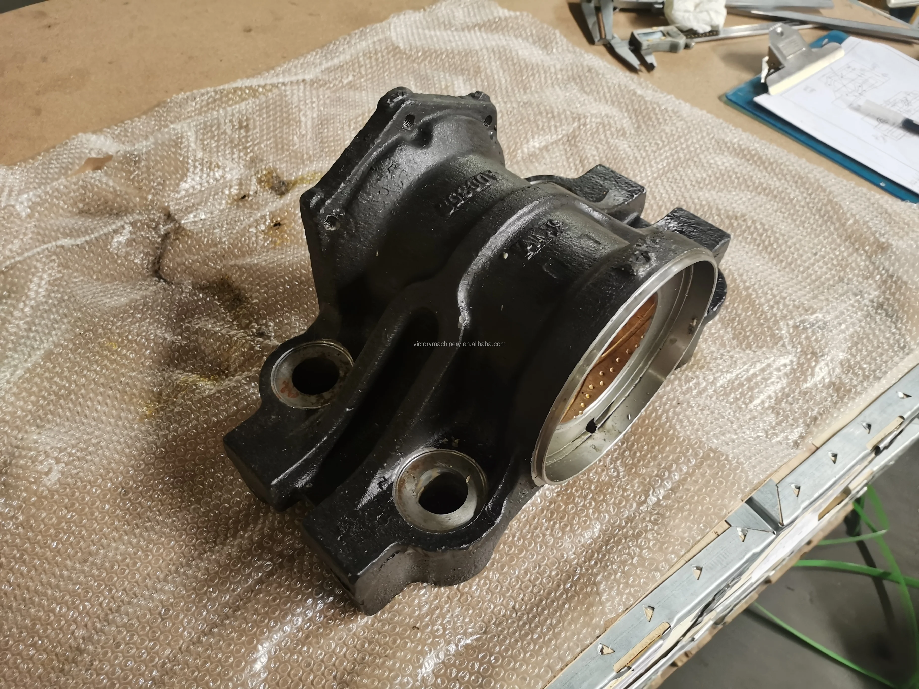 Hino 700 Truck Spring Trunnion Saddle Seat With Bushing - 12 Months ...