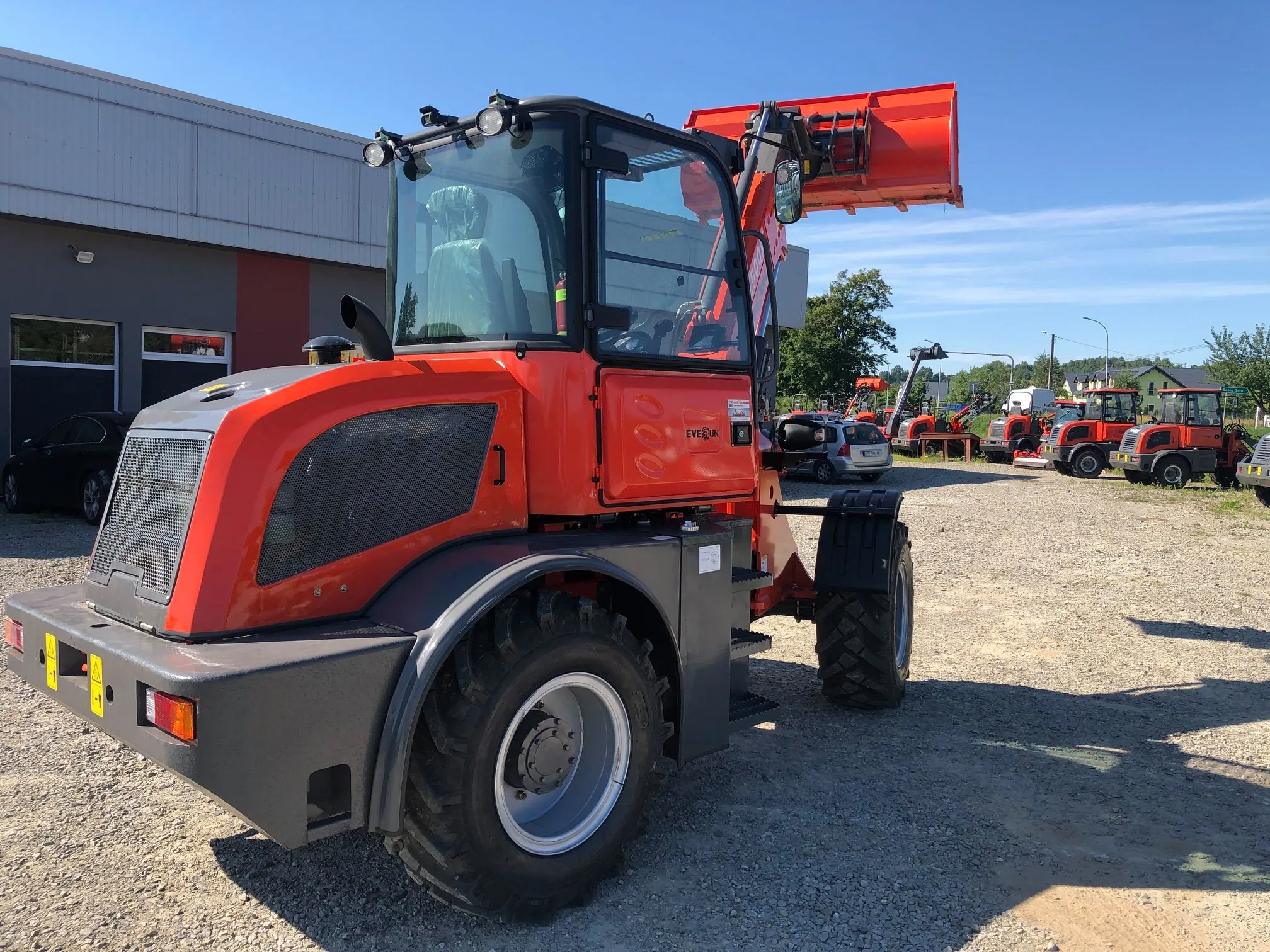 China New Everun Er2500f 2.5ton Front End Bucket Compact Machine Mini ...