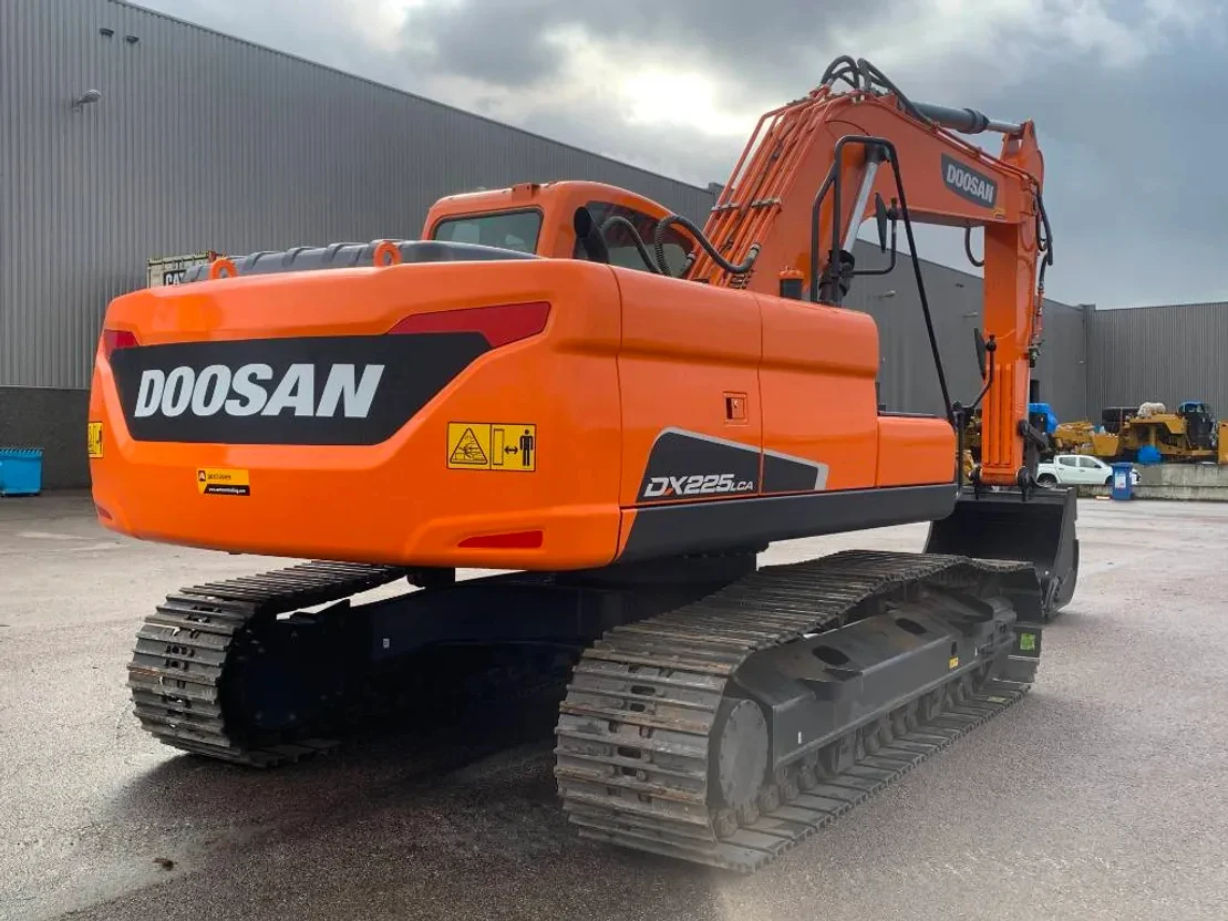 Low Price Used Original Doosan DX140 DX150 DX225 DX300 Excavators ...