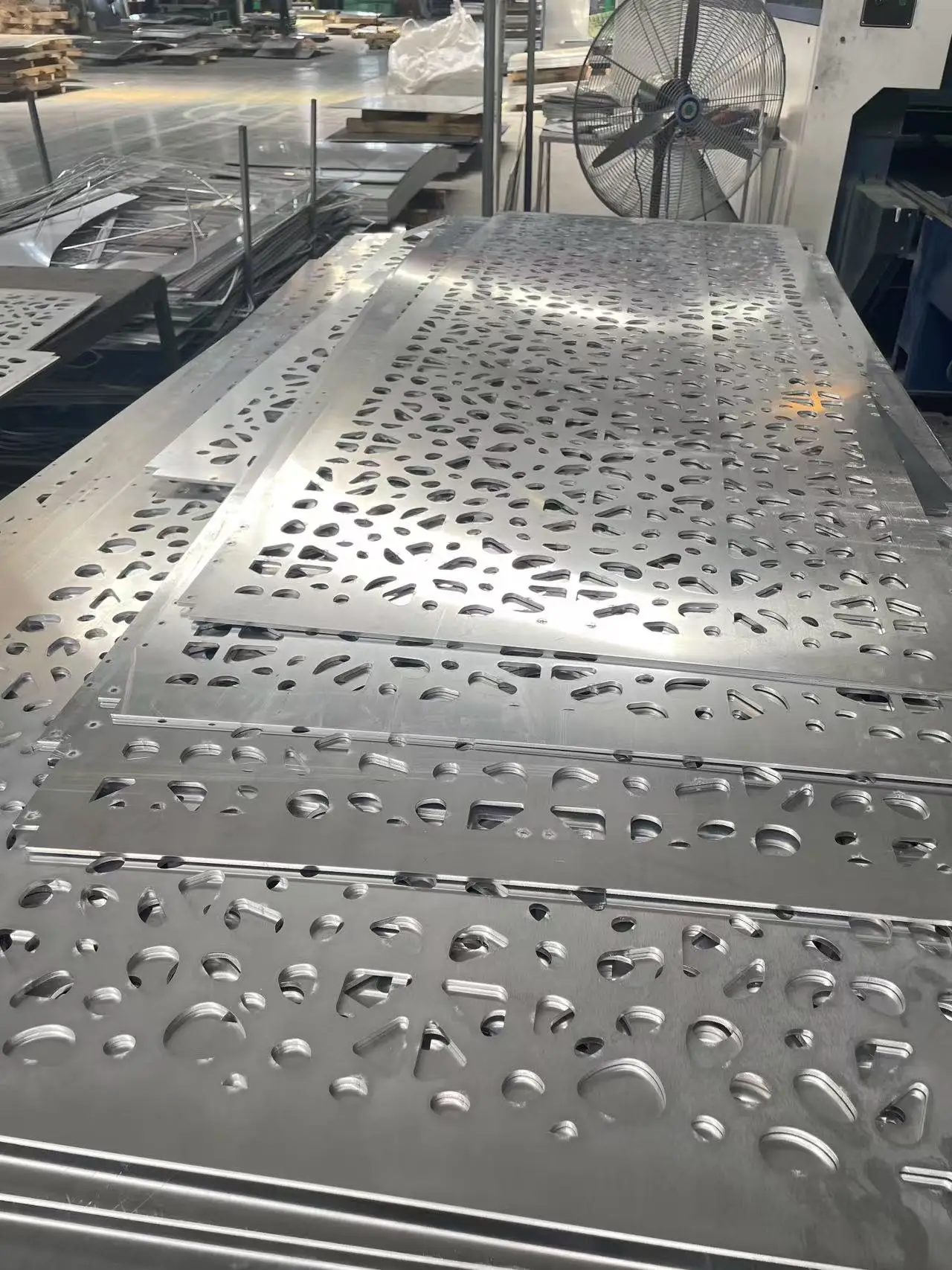 Aluminum Screen Wall Panel| Alibaba.com