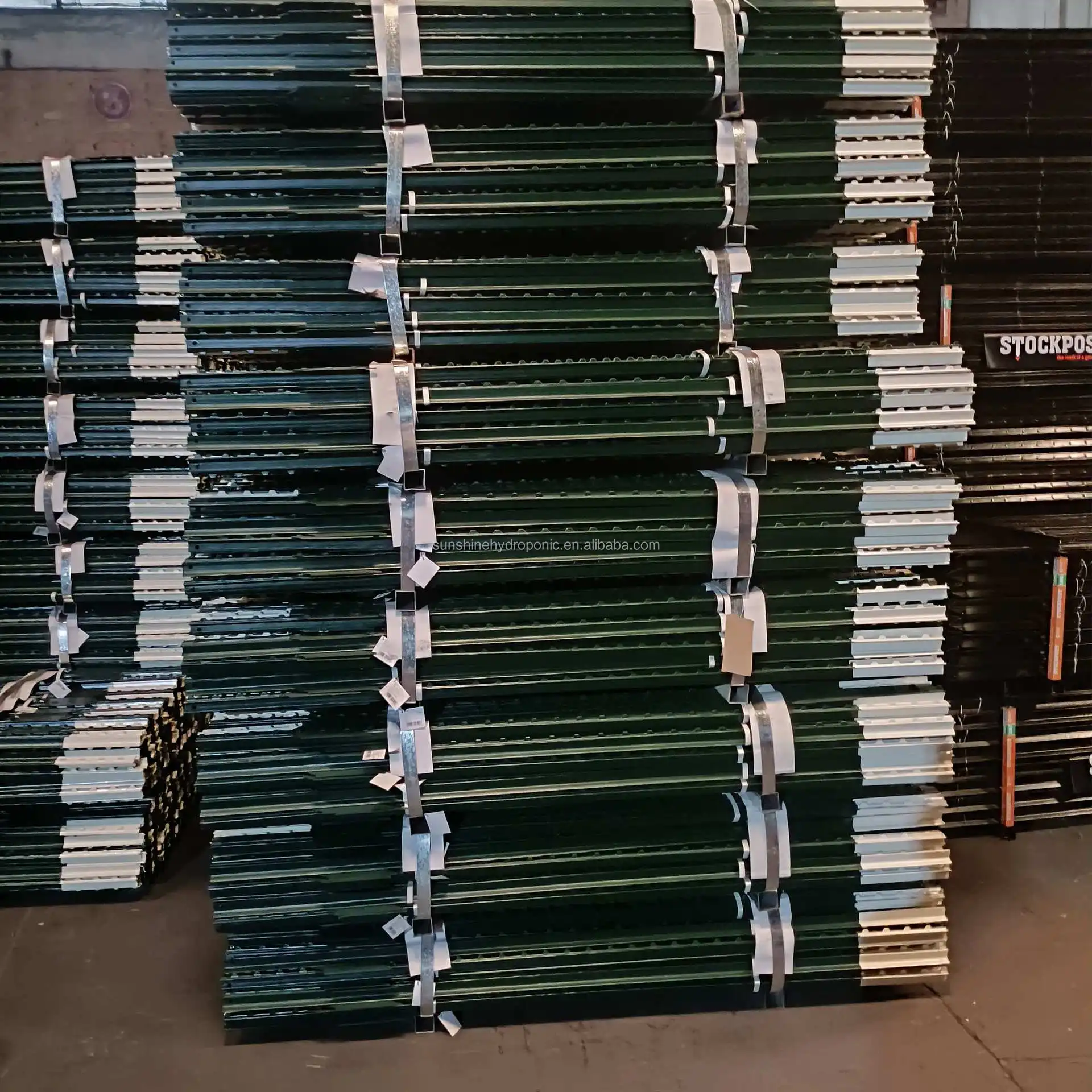 Outdoor Garden Farm Galvanized Steel T Bar Fence Post For Field Fence ...