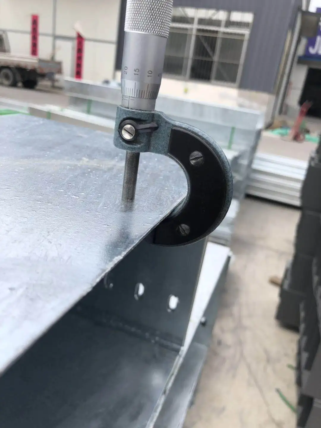 Galvanized steel cable trunking