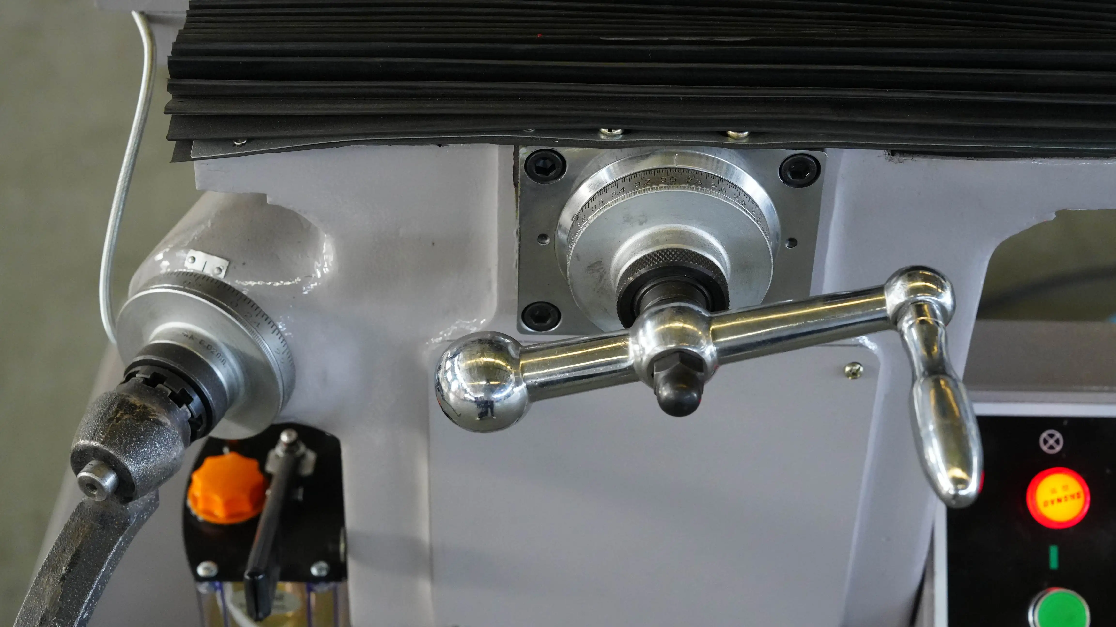 SUMORE SP2241Taiwan,china Turret Head Milling Machine Price ZX6328 ...