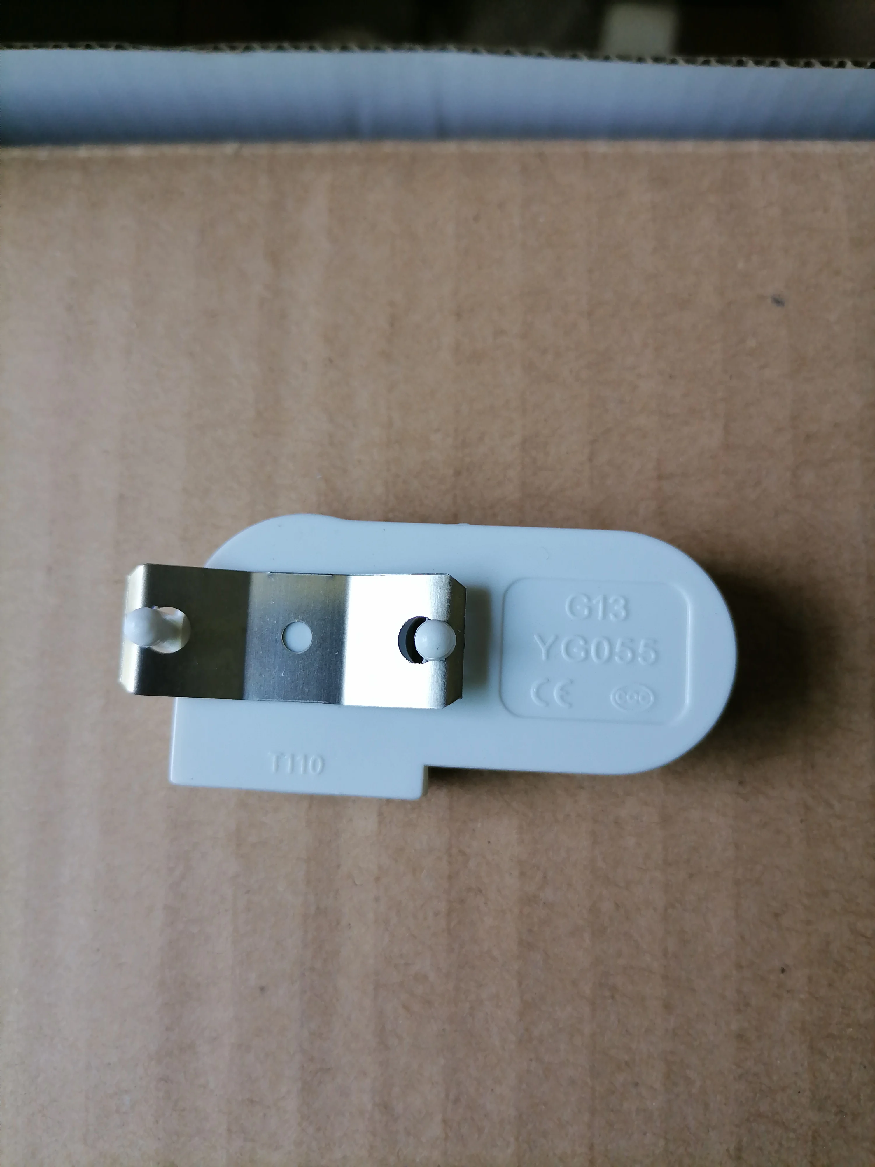 IMPA 791537 Fluorescent Lamp Holder with Starter - Side Mounting