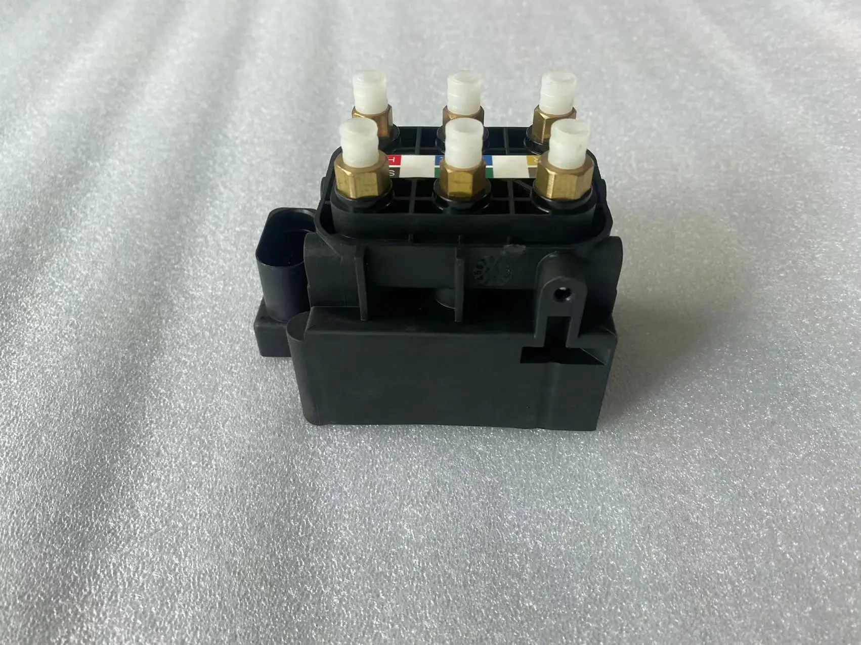Air Suspension Valve Solenoid Block for Mercedes Benz
