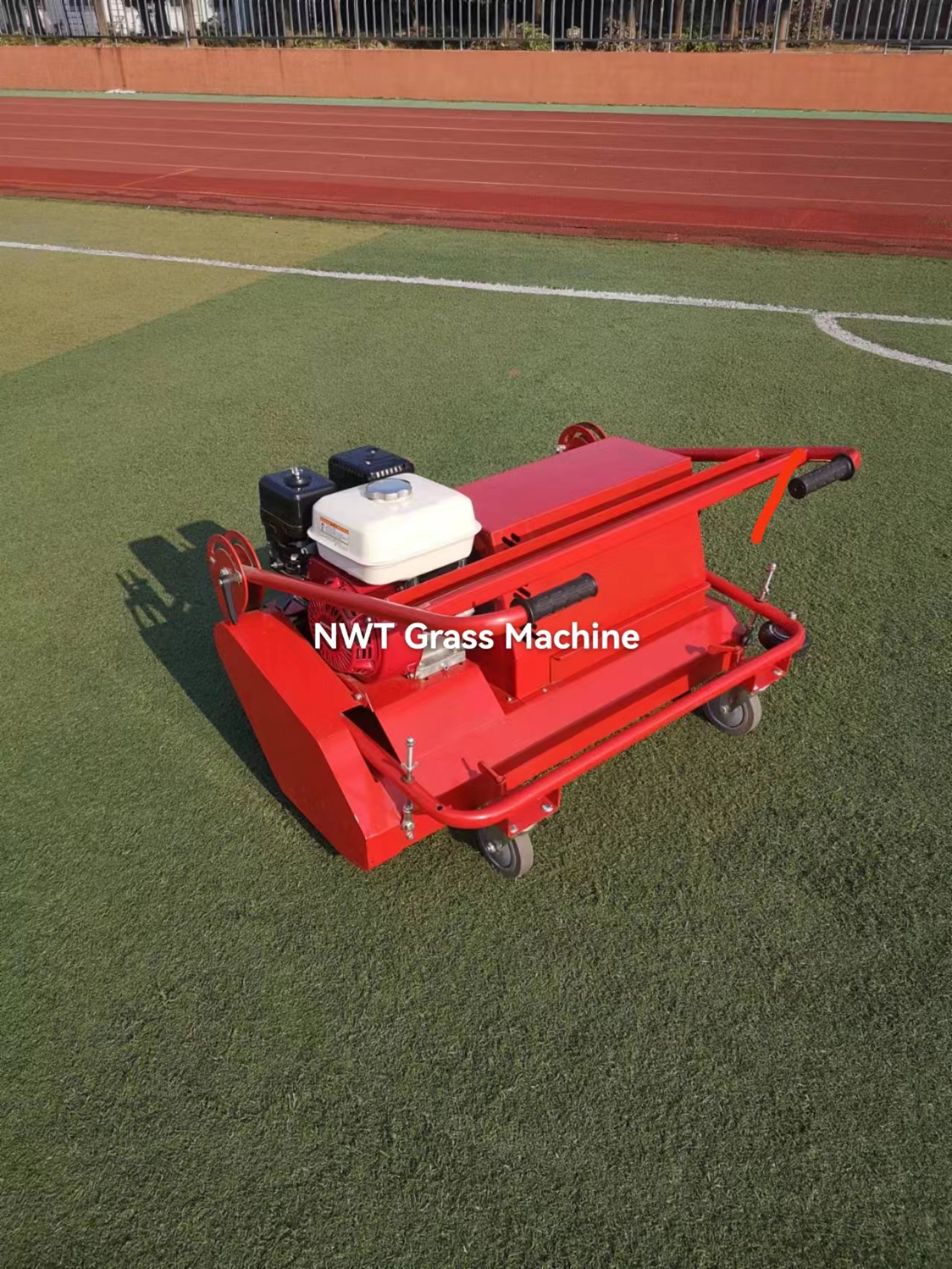 Artificial Lawn Grass Cleaning Turf Sweeper Machine with Dust Collector ...