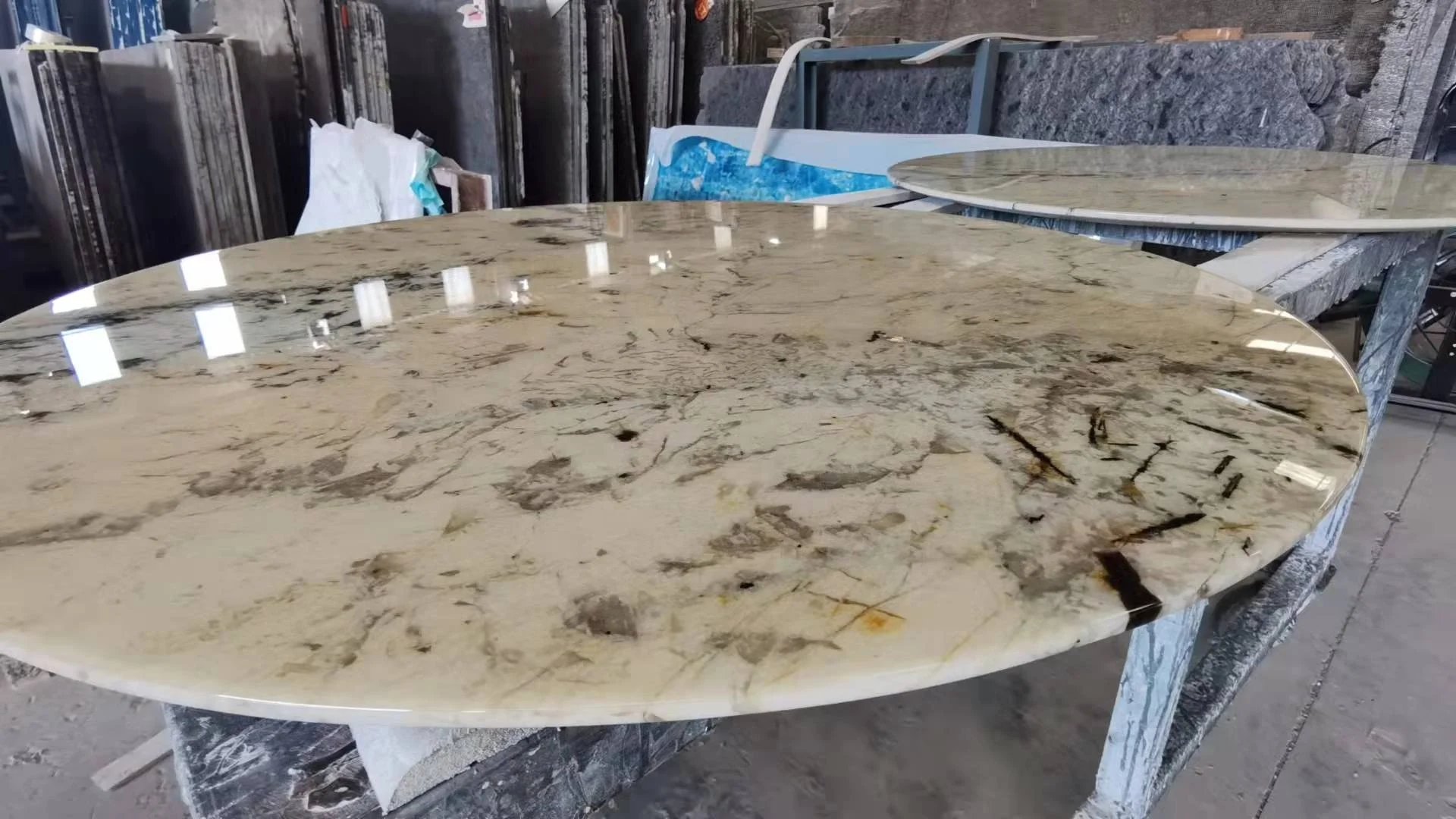 Italian Patagonia Quartzite Coffee Tabletop - Natural Stone