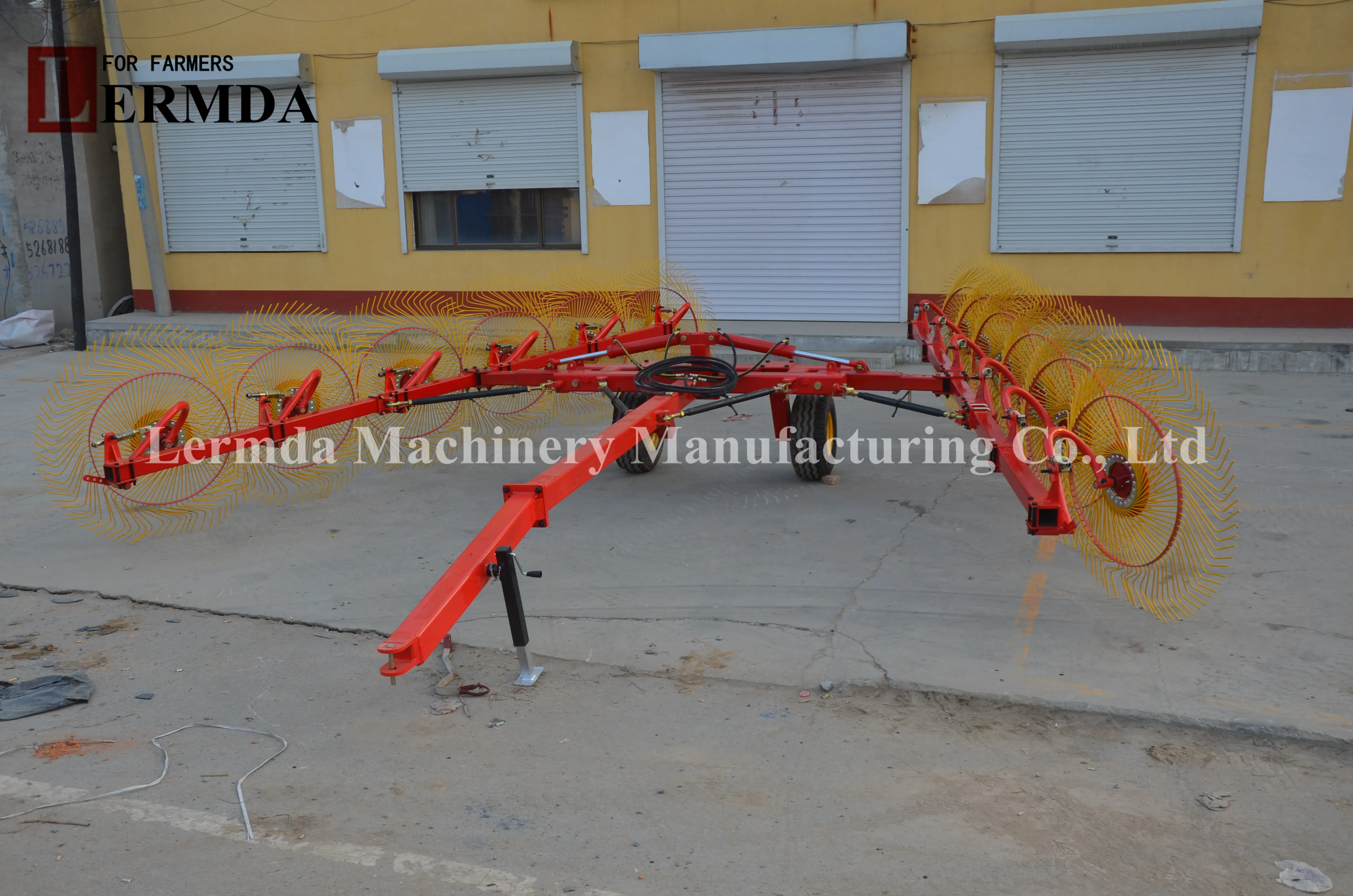 Hay Rake Farm Implement Hot Sale Tractor Power hay Rake Spike Wheel ...