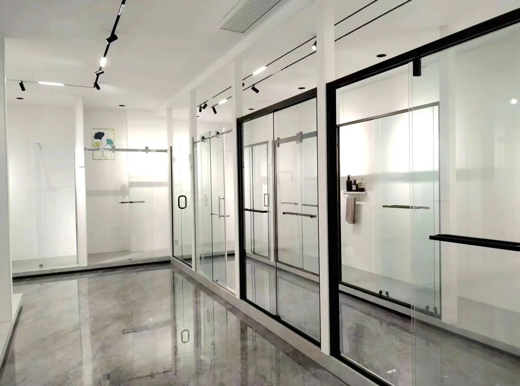 Exceed 2024 Modern Frameless Fixed Glass Shower Screen