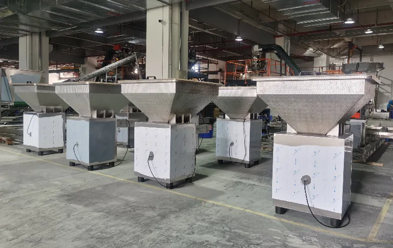 Multi-Function Small Vibration Hopper Linked Feeding Conveyor for Farms ...