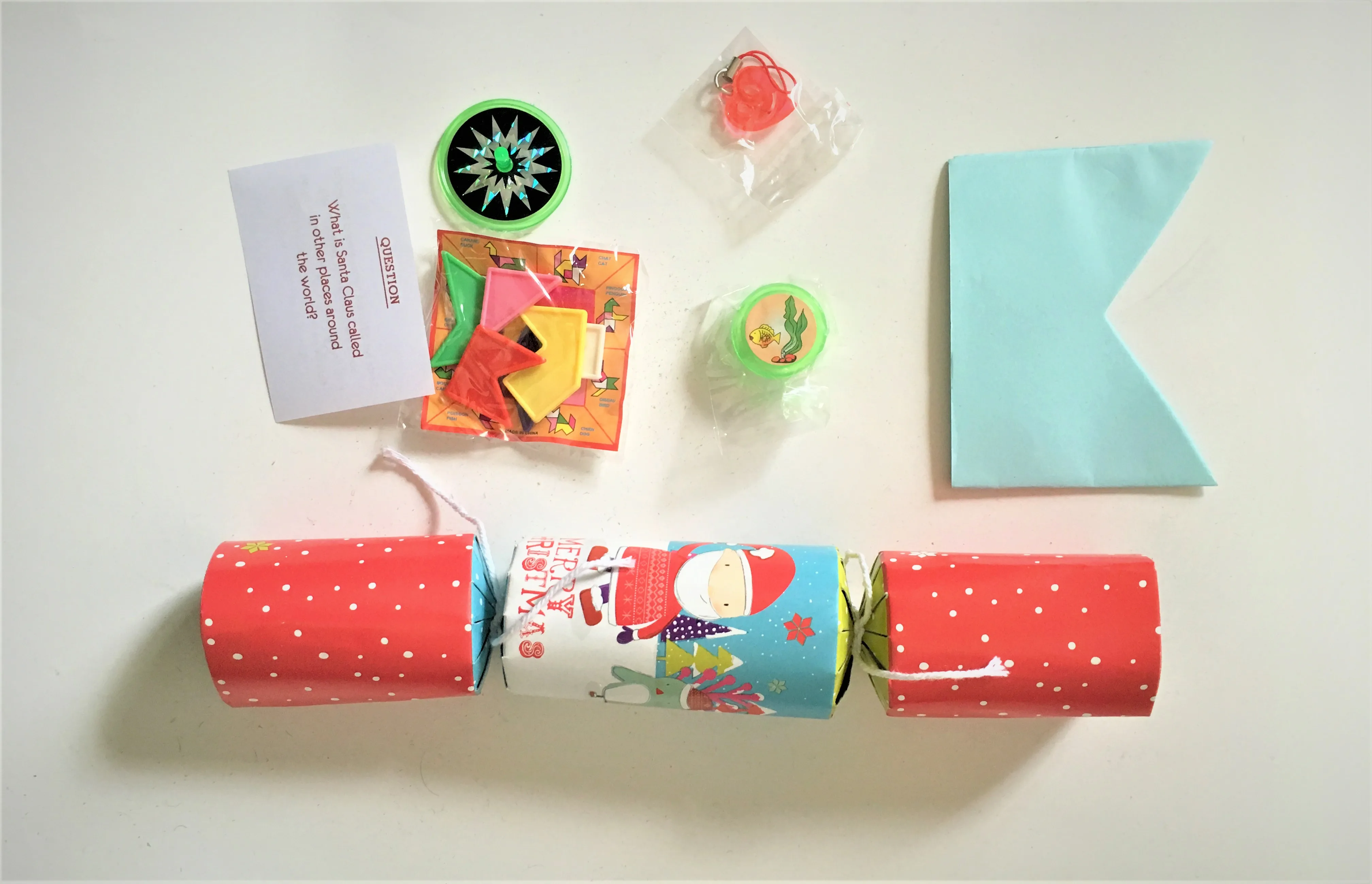 Christmas Cracker Paper Hat Party Decorations & Joke Candy