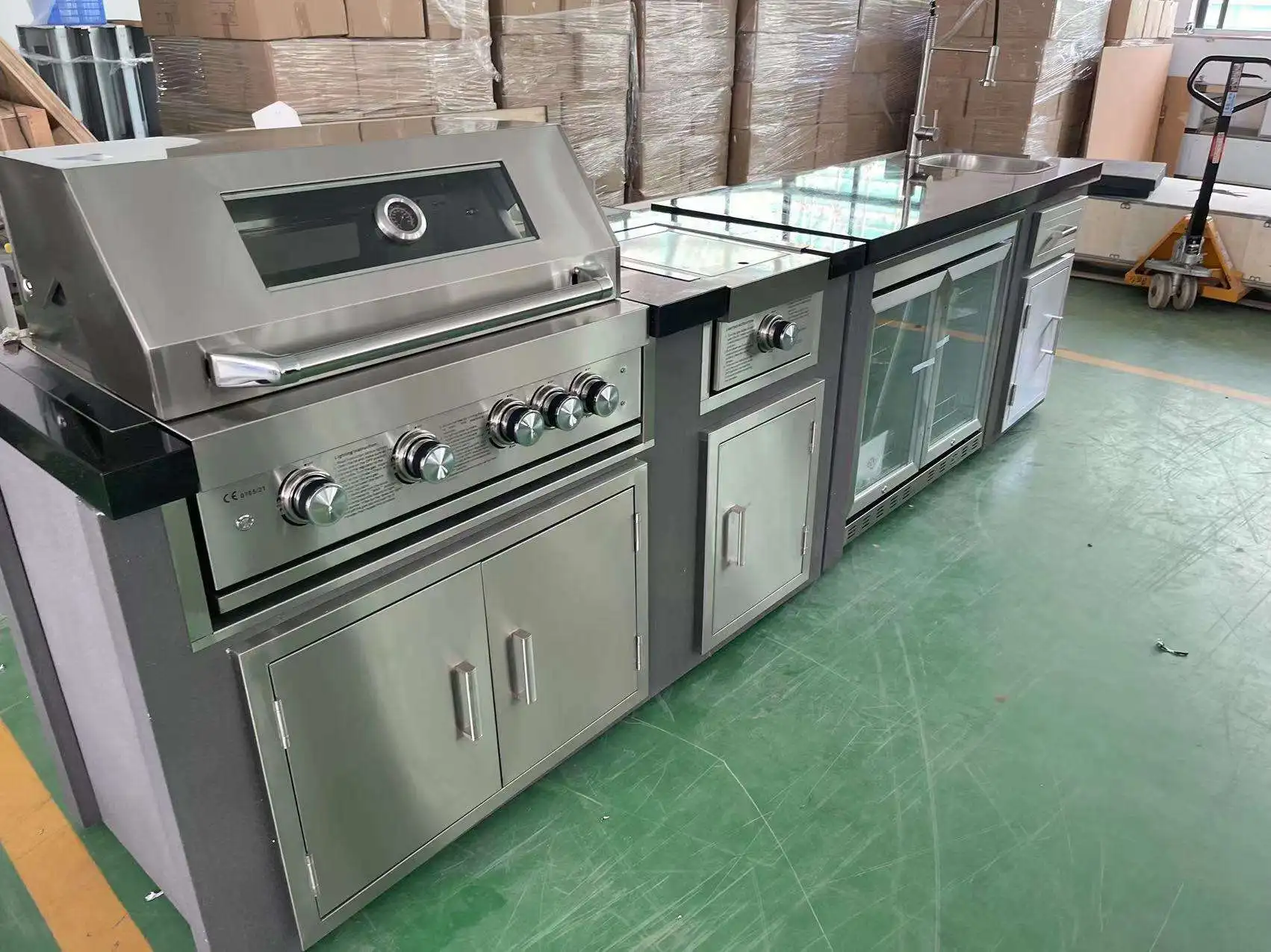 Modular Outdoor Kitchen - Perfect for BBQ and Grilling