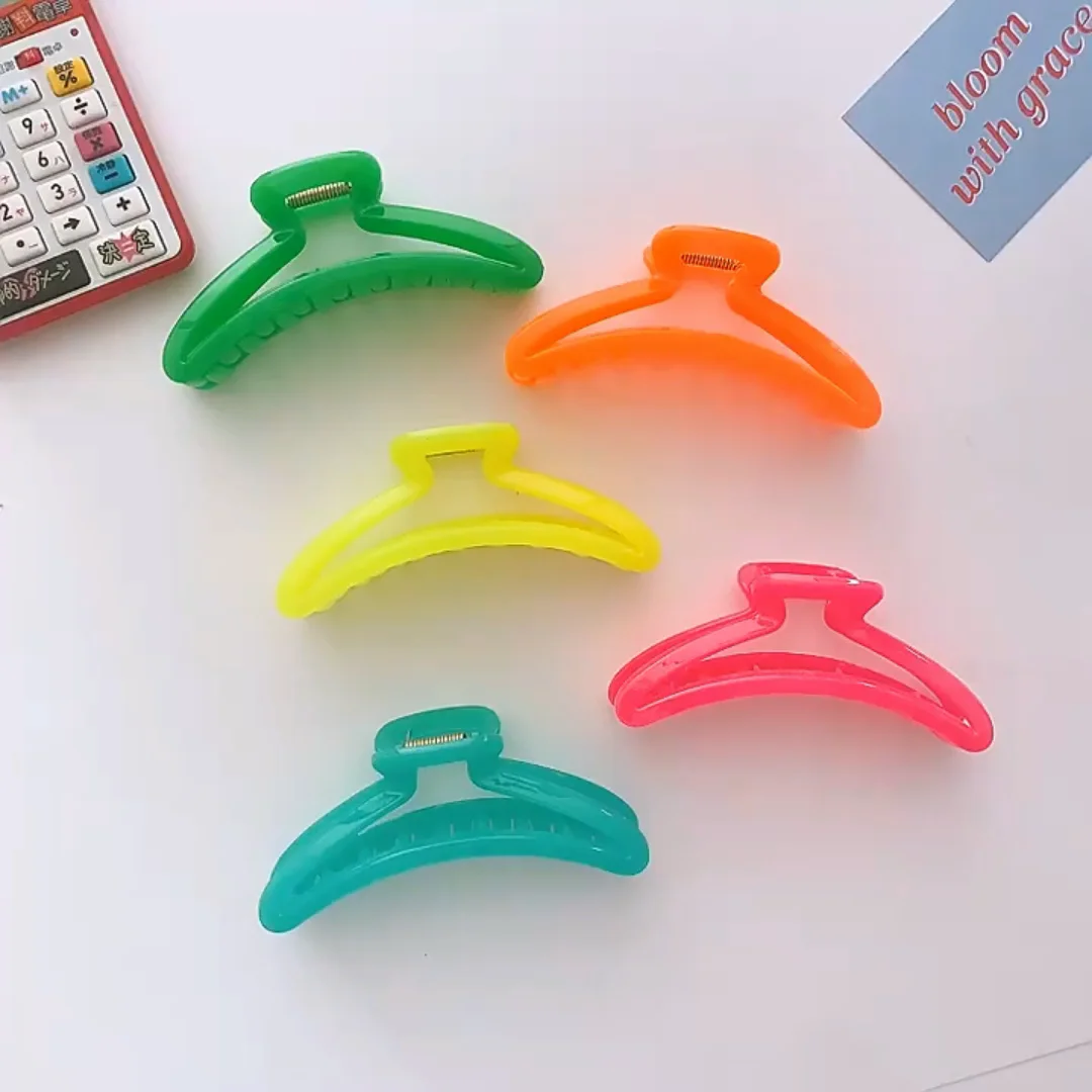 Mio 2023 Neon Hair Claw Clips Moon Arch Hollow Crescent Style Candy ...