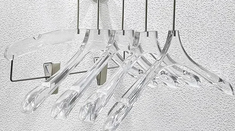 Women Clothing Boutique Store Coat Plastic Clothing Hangers Transparent ...