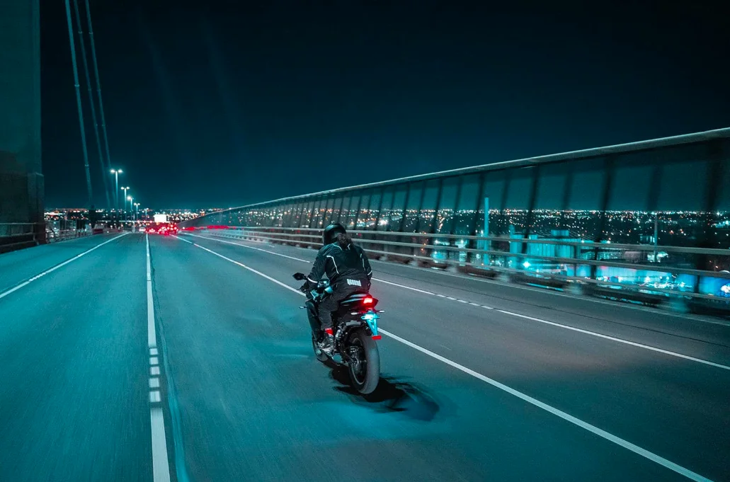 Ducati Motorcycle Electric with 10KW Motor Power - Racing