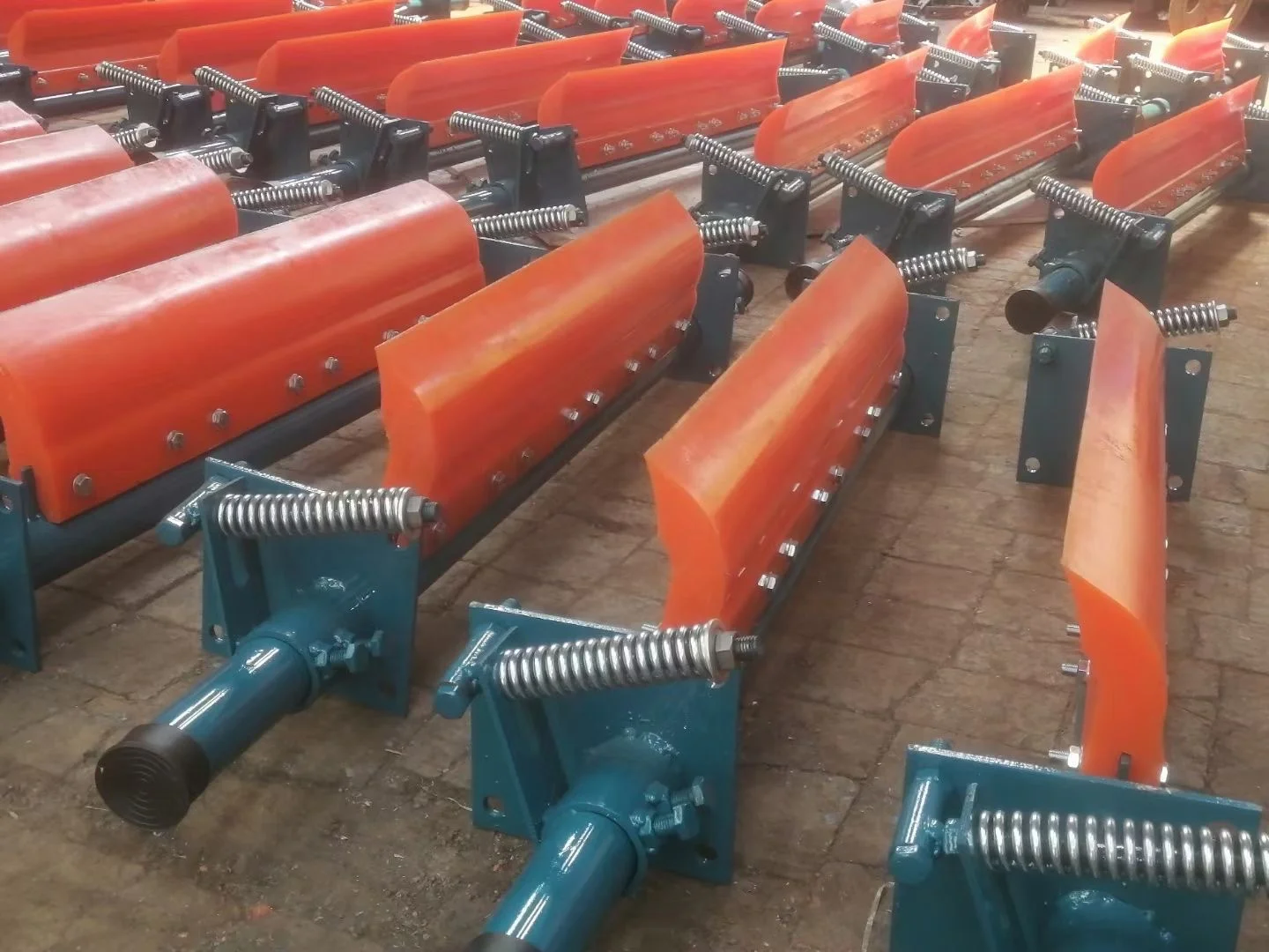 Standard Mine Duty Precleaner Primary Rubber Conveyor Belt Cleaners ...