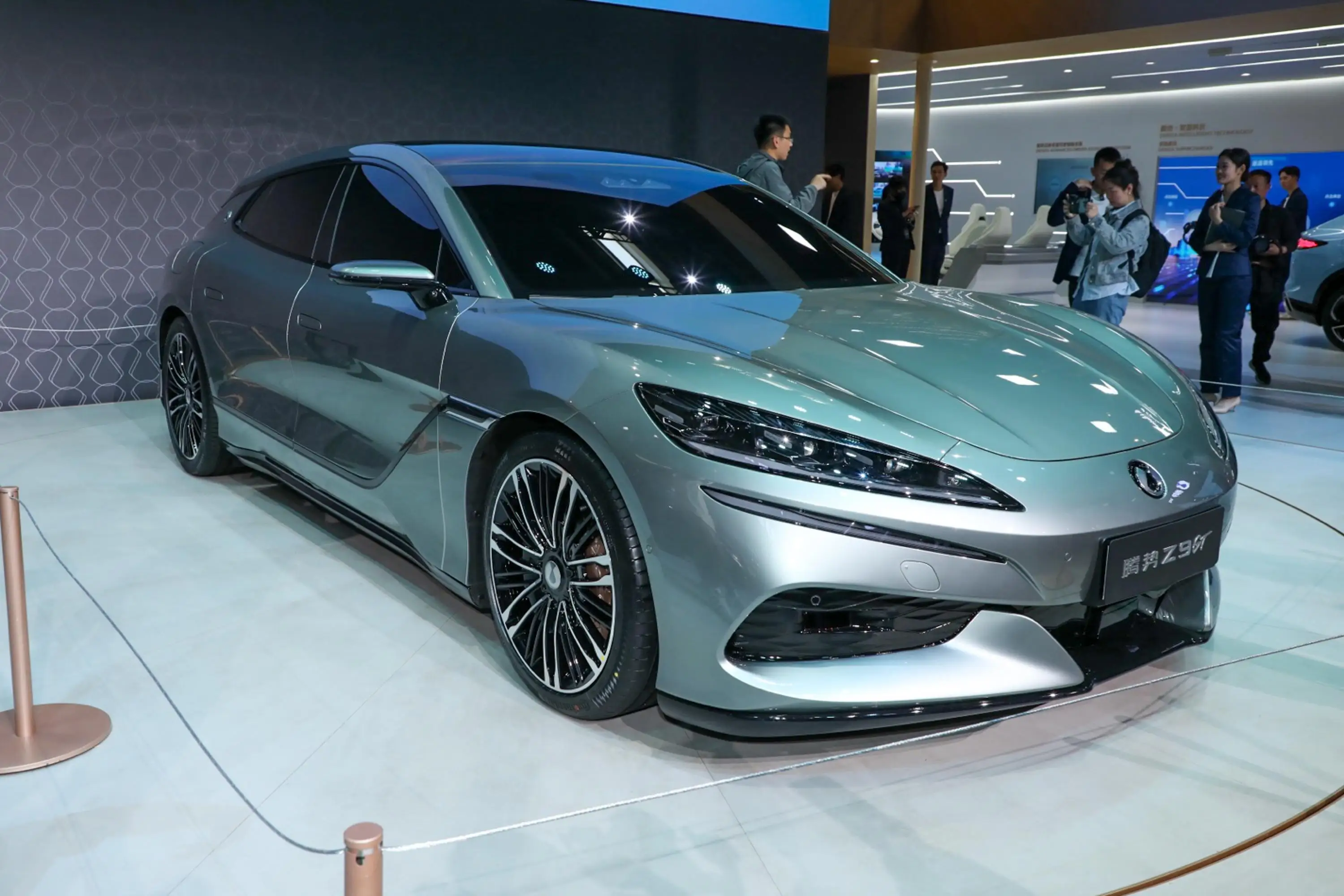 BYD DENZA Z9GT All Electric Luxury SUV with Ultra Fast Charging 630km ...