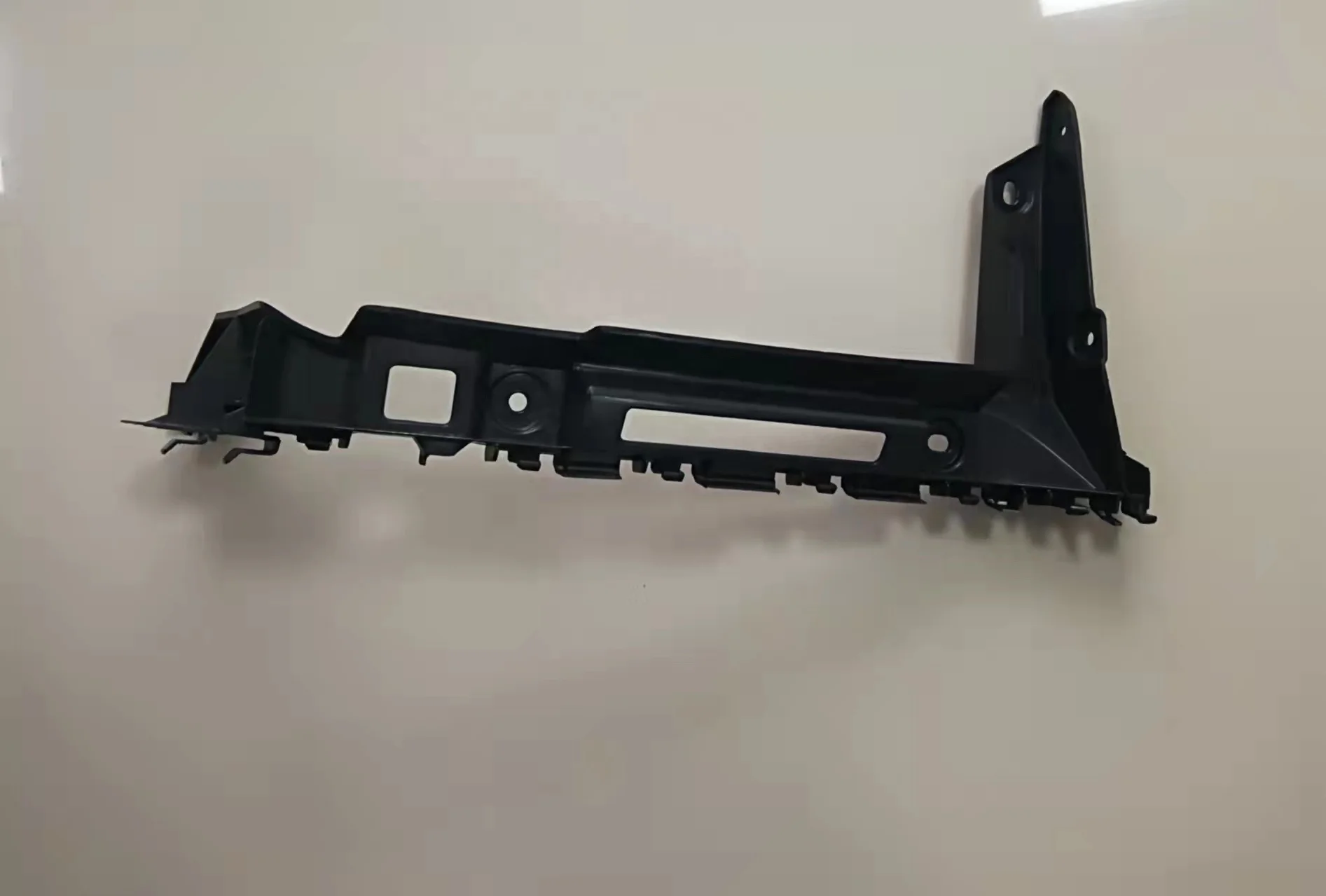 7E0807393B - Rear Bumper Bracket Support for VW T6 Multivan