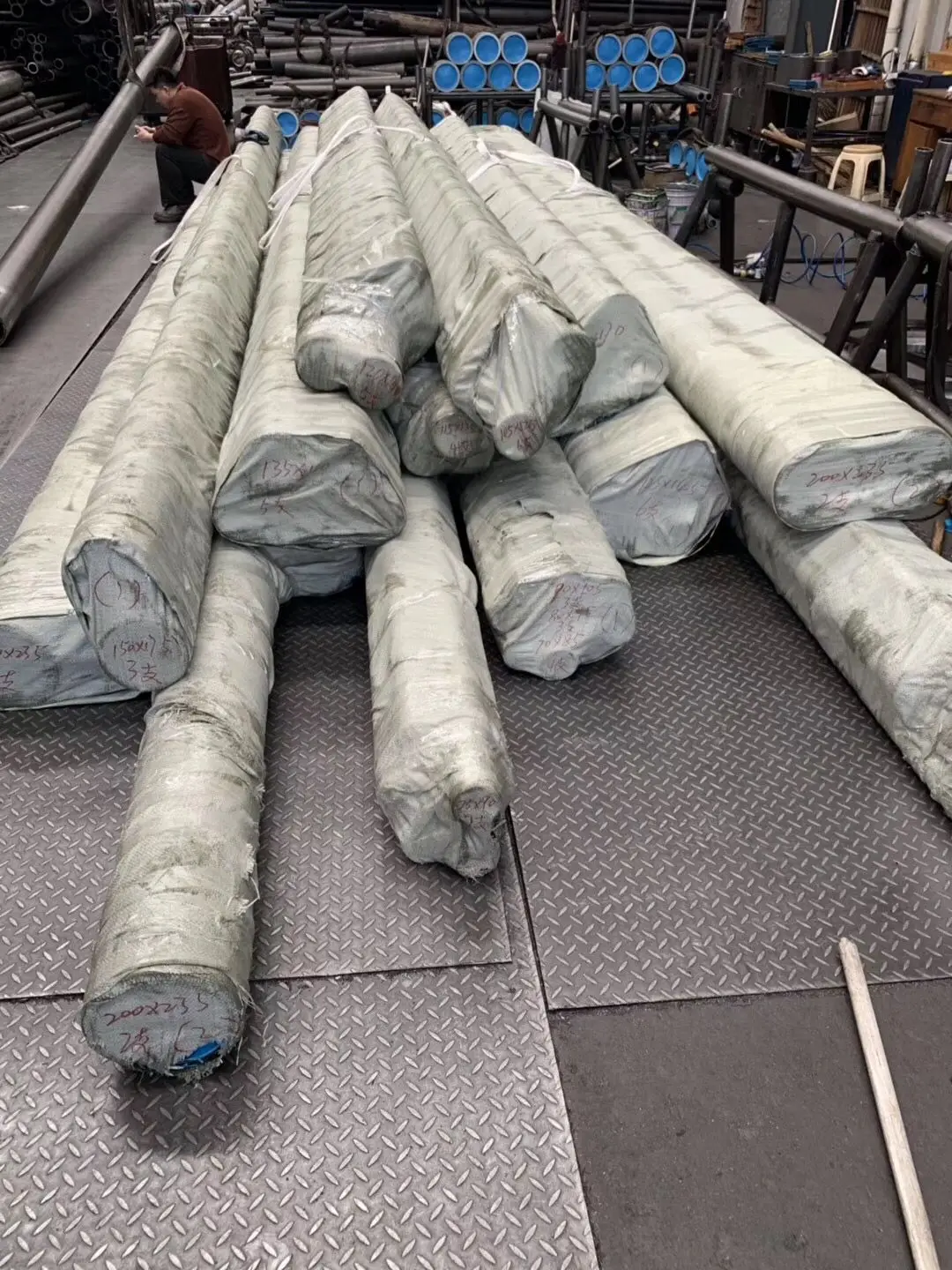 Chromating Piston Rod Hydraulic Cylinder Rod With 410 Stainless Steel ...