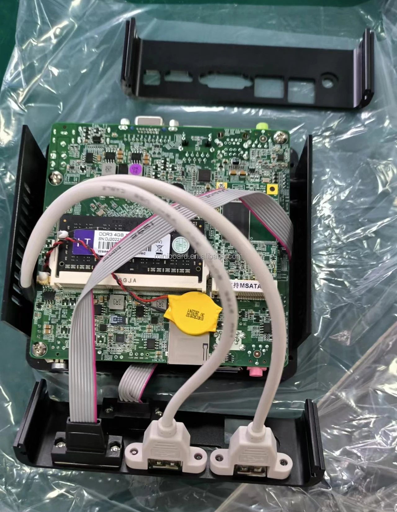 Cheap ELSKY NANO19 Fanless Mini PC with Intel Celeron J1900