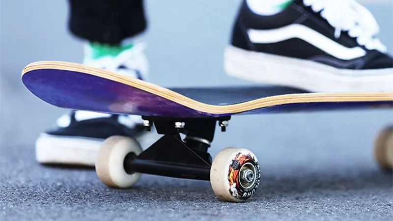 Hot Selling Adults Double Kick Skateboard With Aluminum Alloy Bracket ...