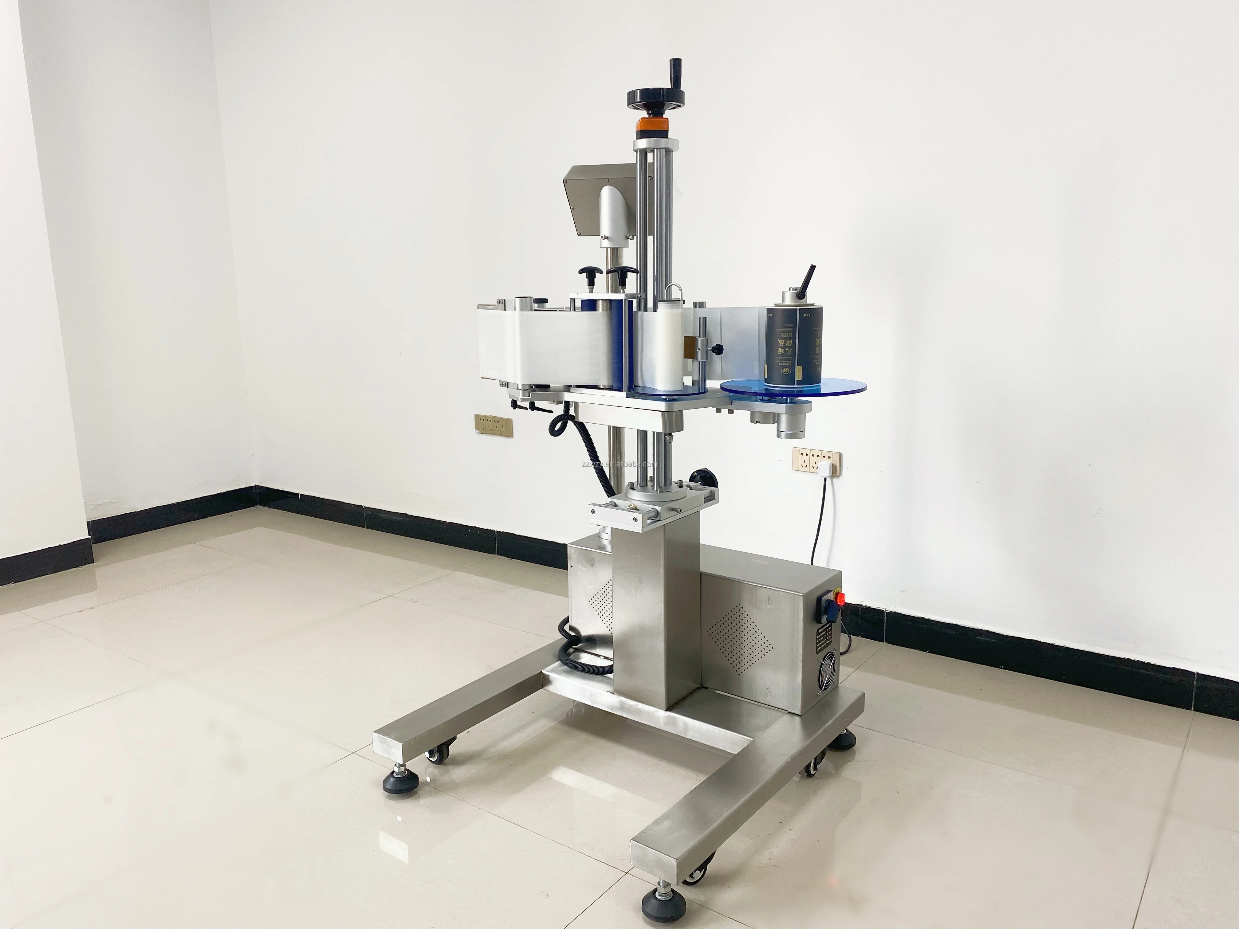 Automatic Flat Bottles Side Label Applicator Stand Alone Assembly Line ...